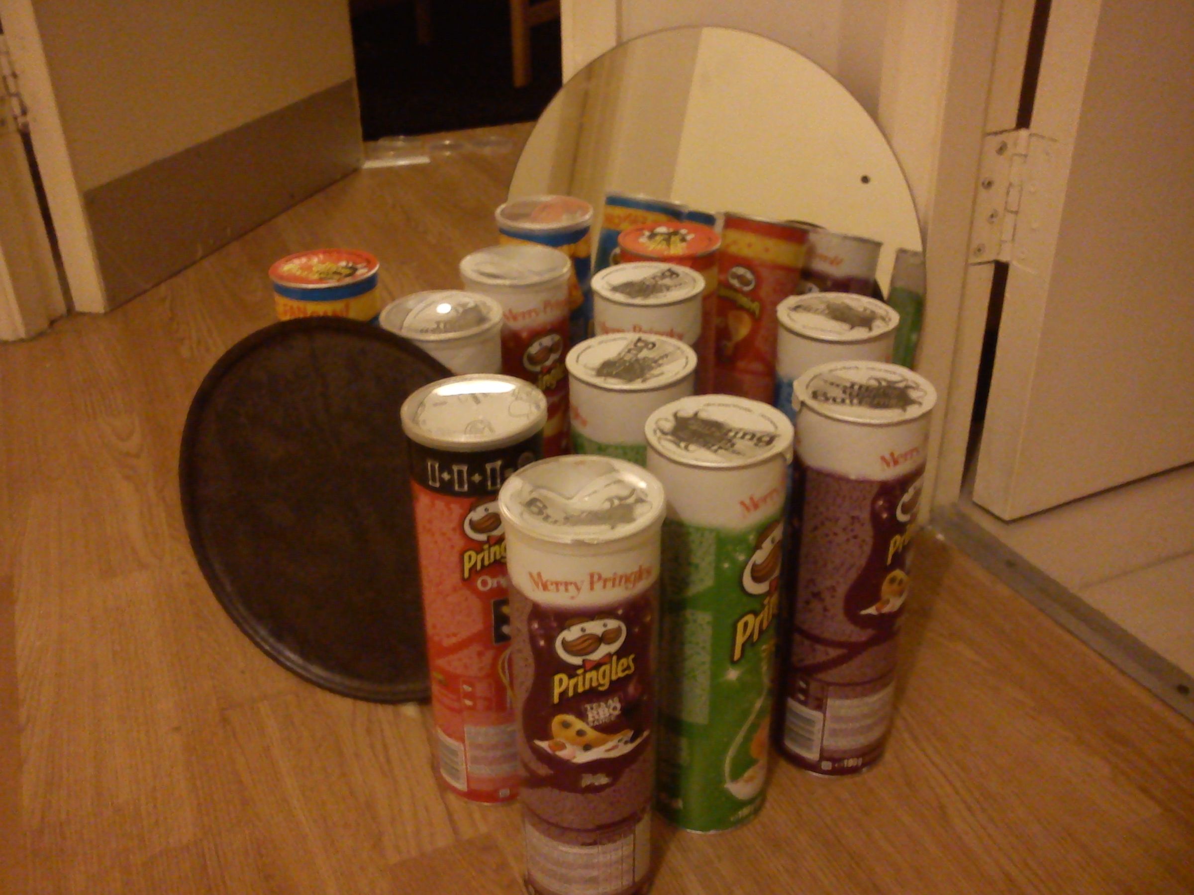 Pringle Coffee Table : 9 Steps - Instructables