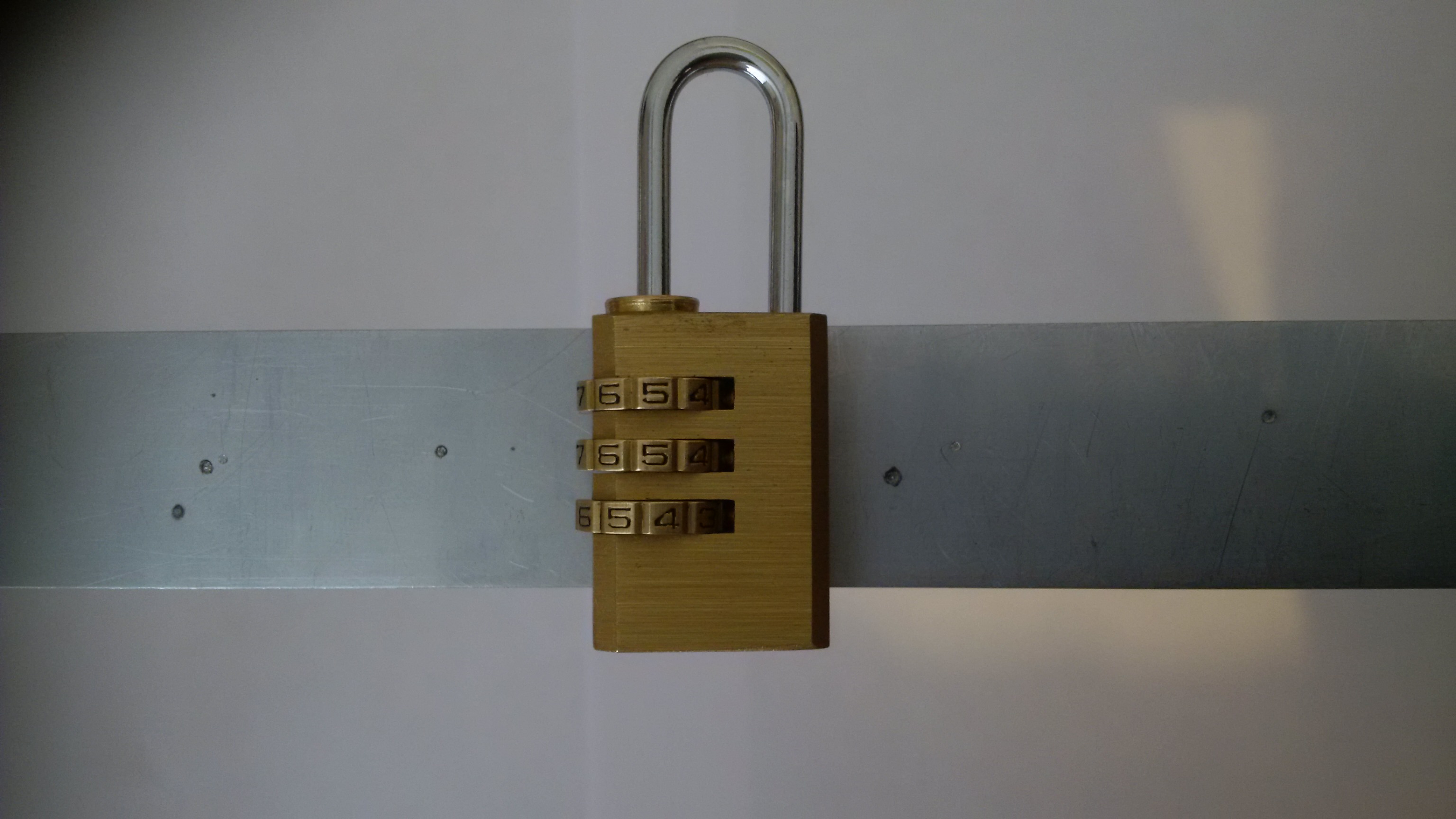 How to Crack Any Combination Lock in Seconds : 5 Steps (with Pictures ...