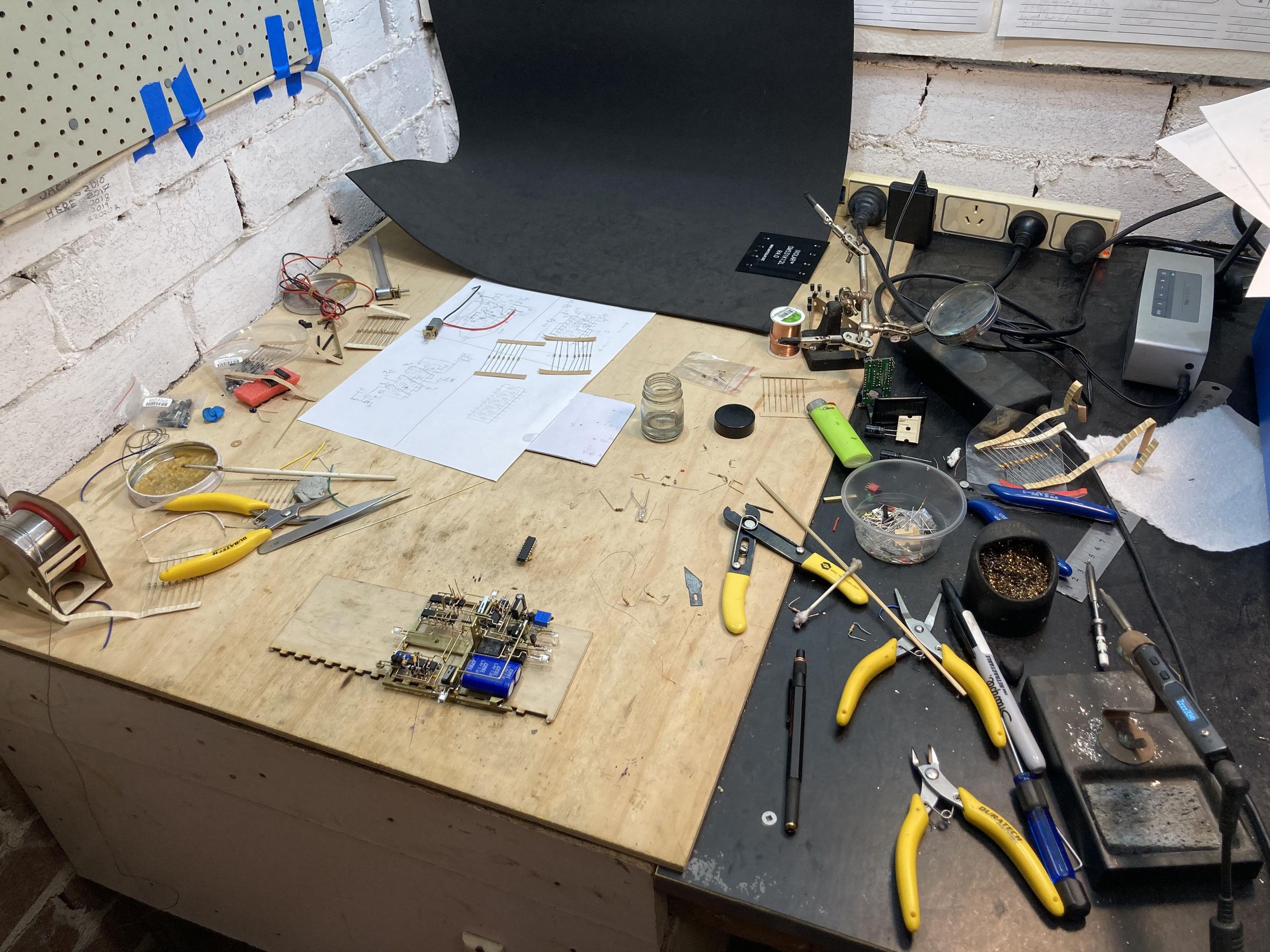 Light-Tracking BEAM Robot Head : 57 Steps (with Pictures) - Instructables