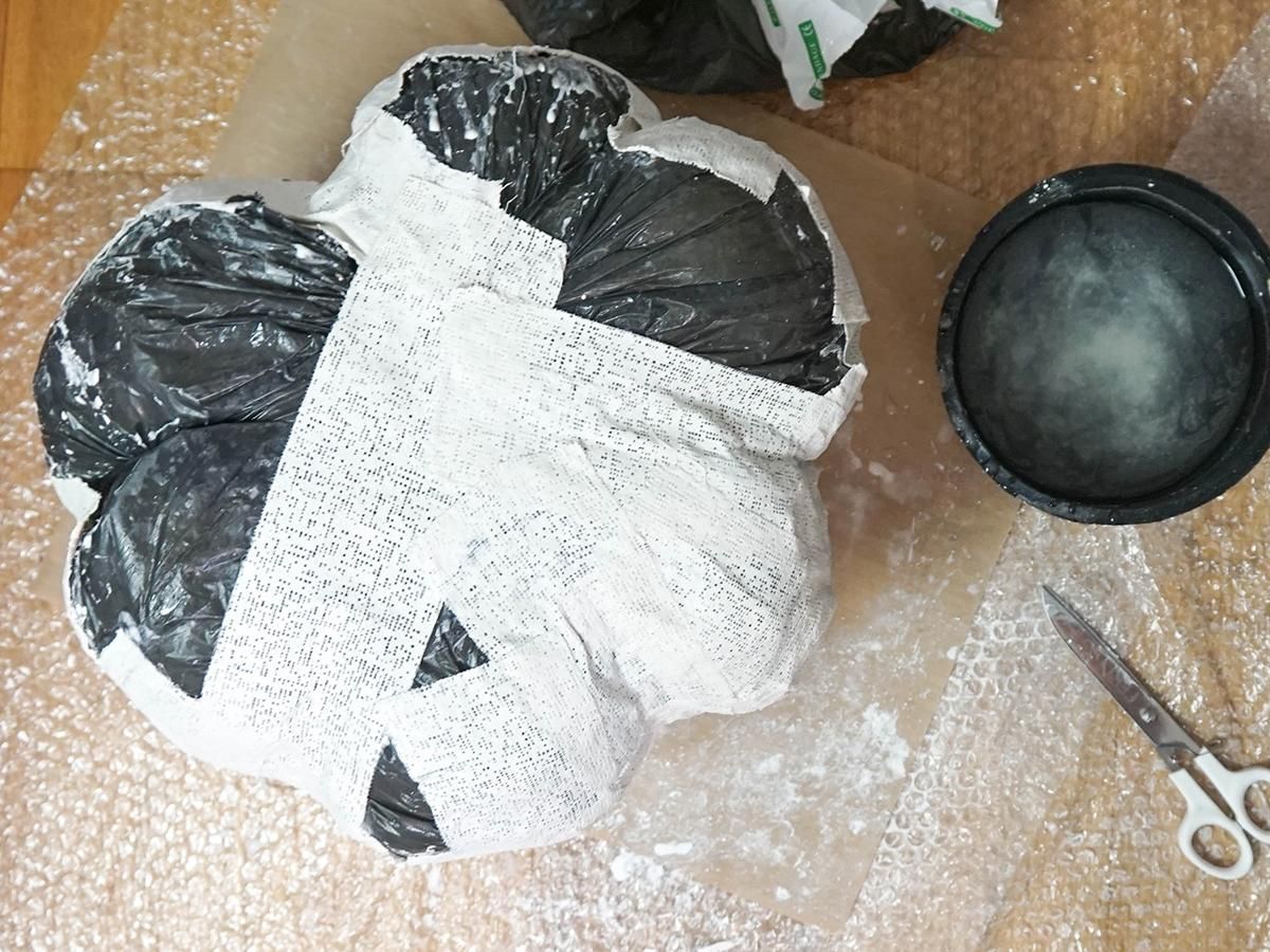 DIY Mod-Roc PUMPKIN ! | How to Make a Large Halloween Prop : 8 Steps ...