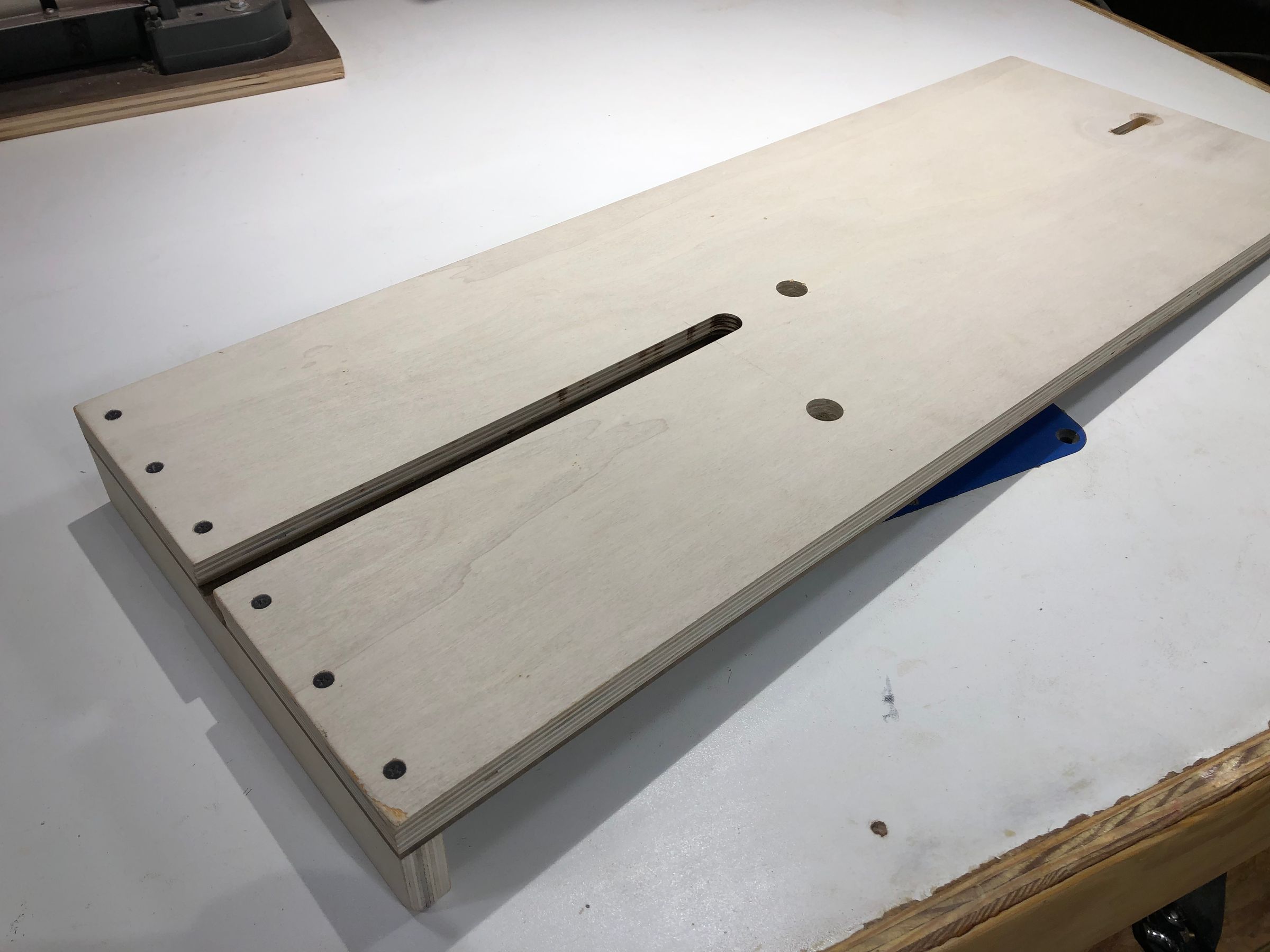 The Multi-Function Router Table Jig : 12 Steps (with Pictures ...