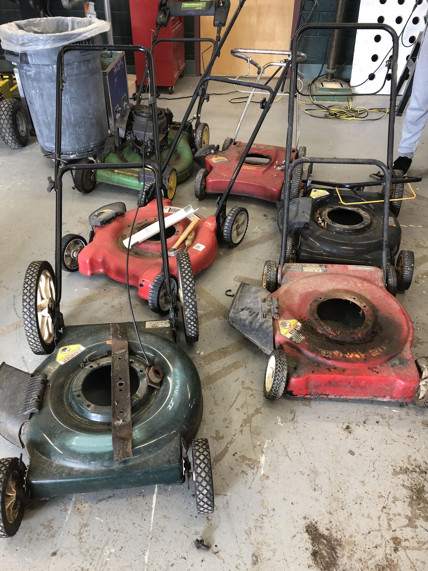 The Revolve Electric Lawn Mower - Made From Recycled Components! : 12 ...