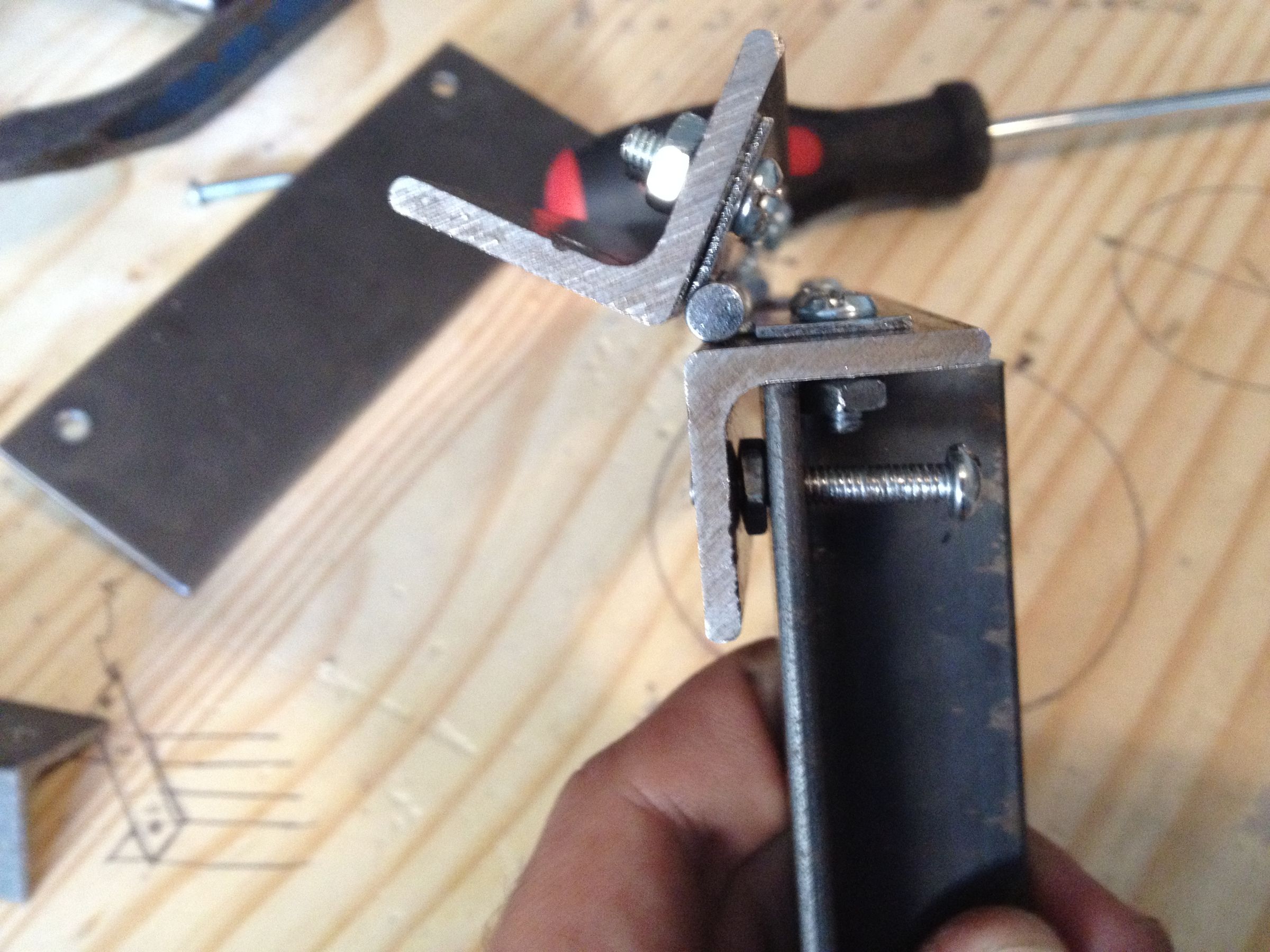 Inexpensive Soft Metal Bending Tool : 4 Steps (with Pictures ...
