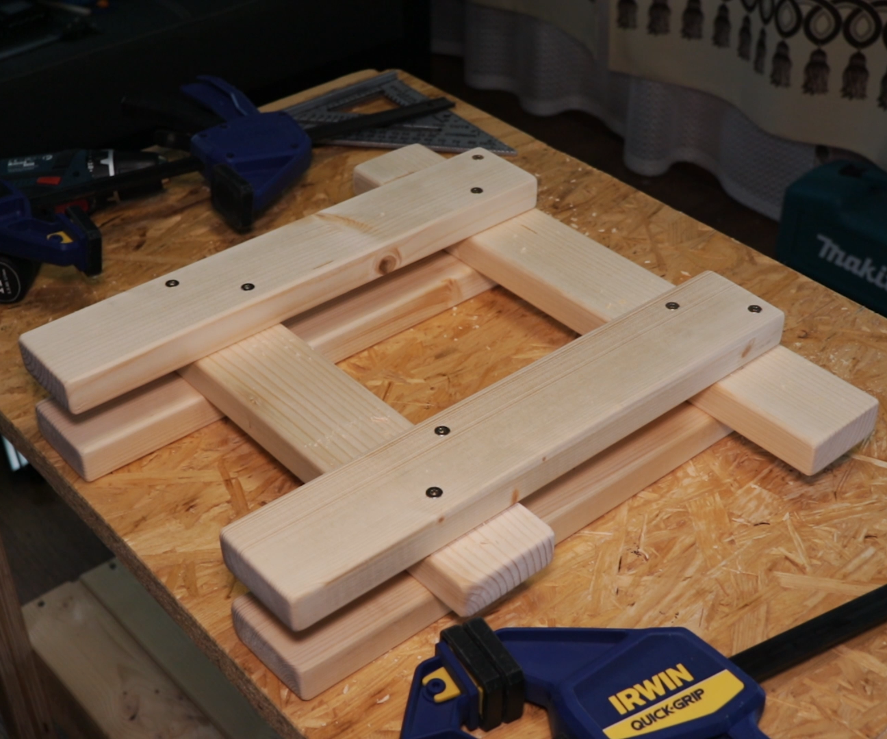 DIY Outdoor Sitting Bench : 11 Steps (with Pictures) - Instructables