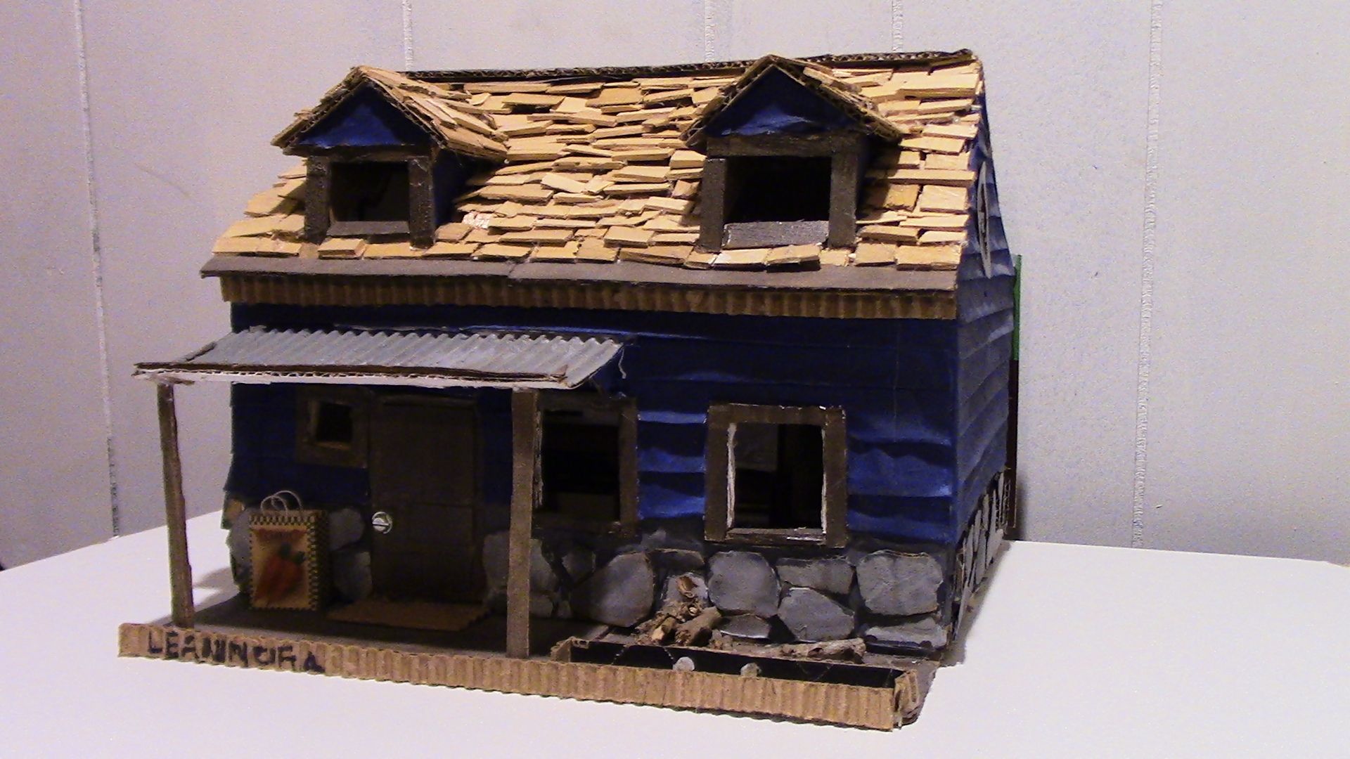 Cardboard Cabin : 8 Steps - Instructables