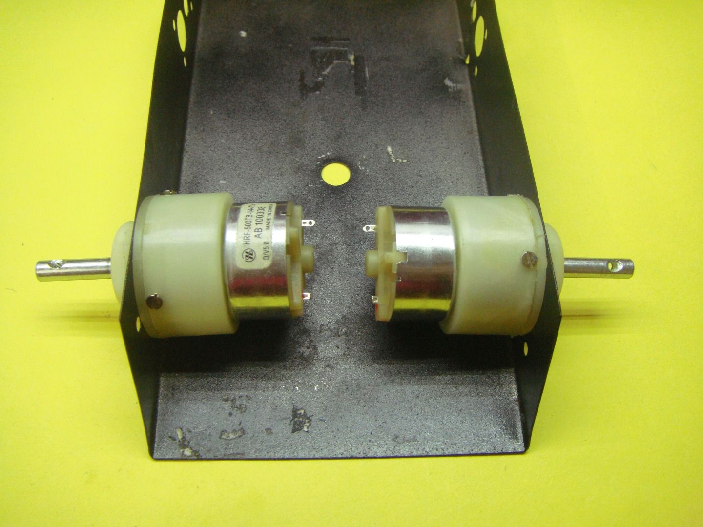 Gesture Controlled Robot : 19 Steps (with Pictures) - Instructables