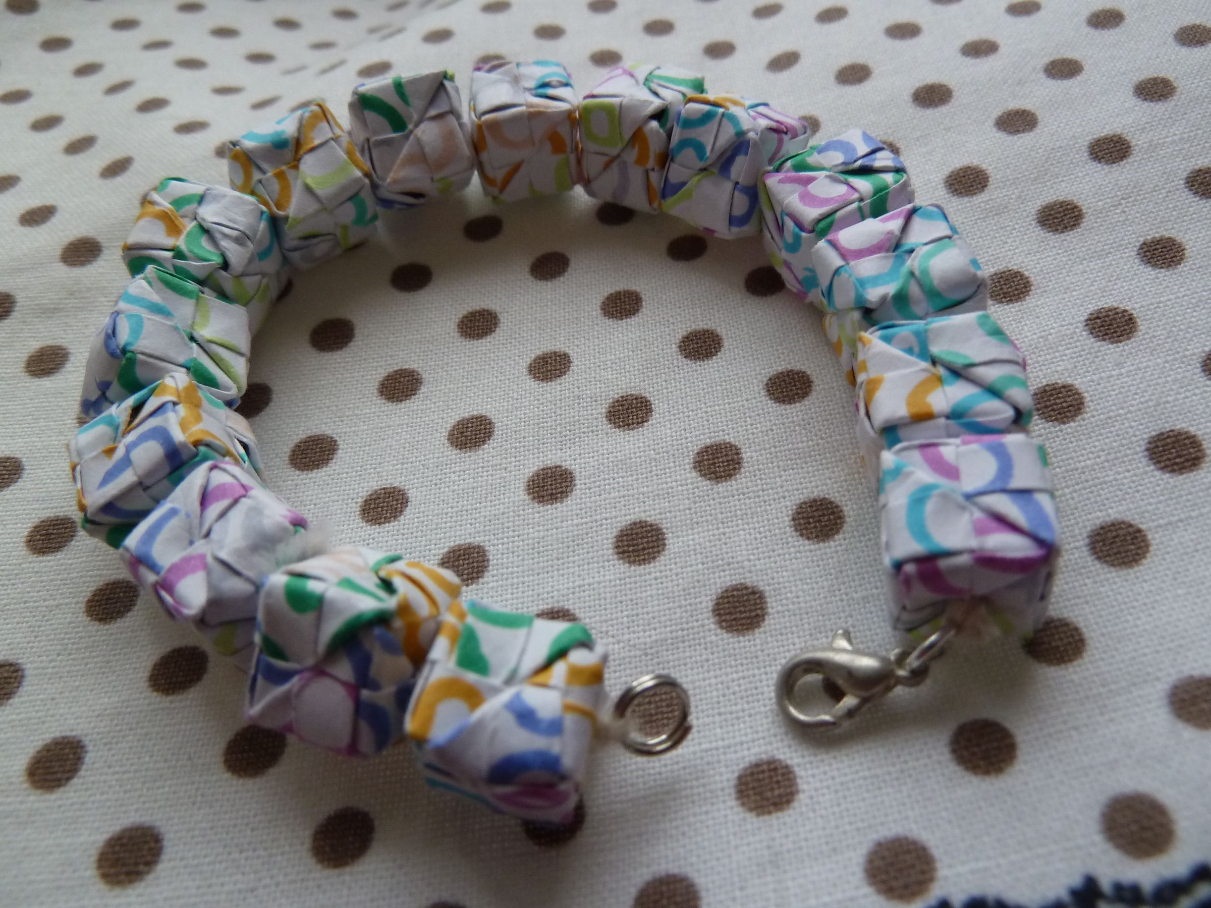 Origami Bracelet : 7 Steps (with Pictures) - Instructables