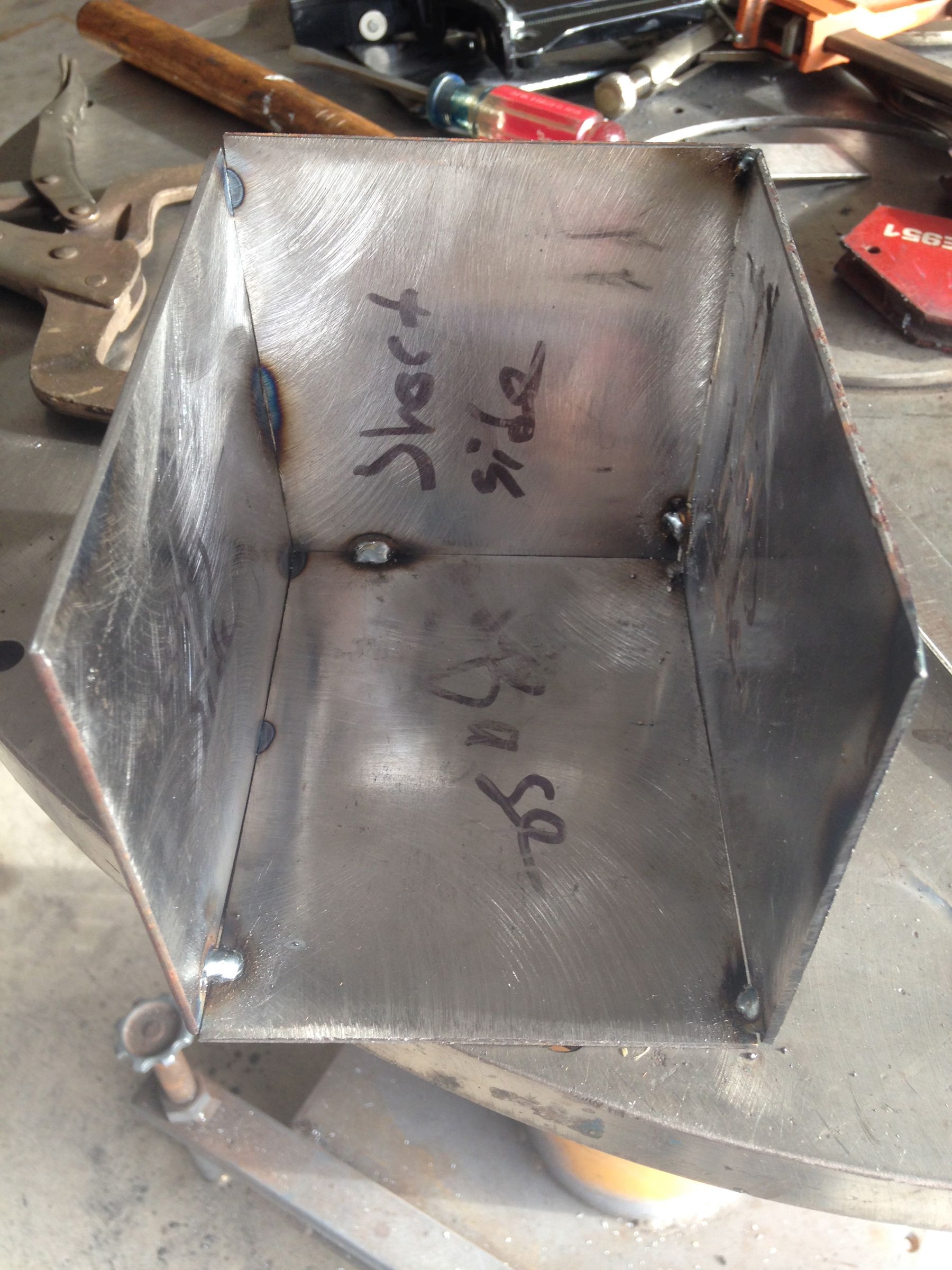 How to MIG Weld a Box : 7 Steps - Instructables