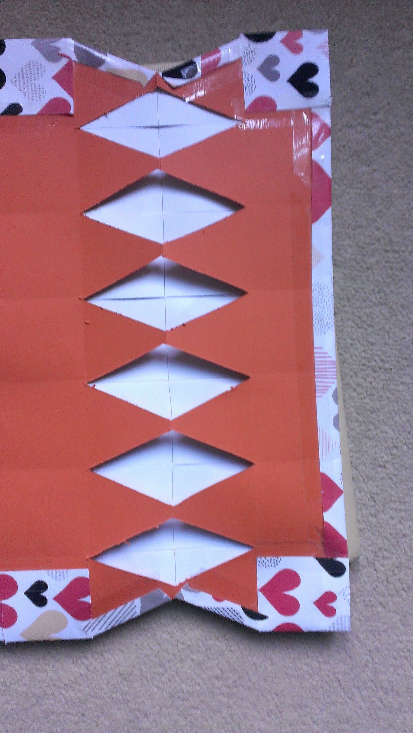 Giant Christmas Cracker : 9 Steps - Instructables