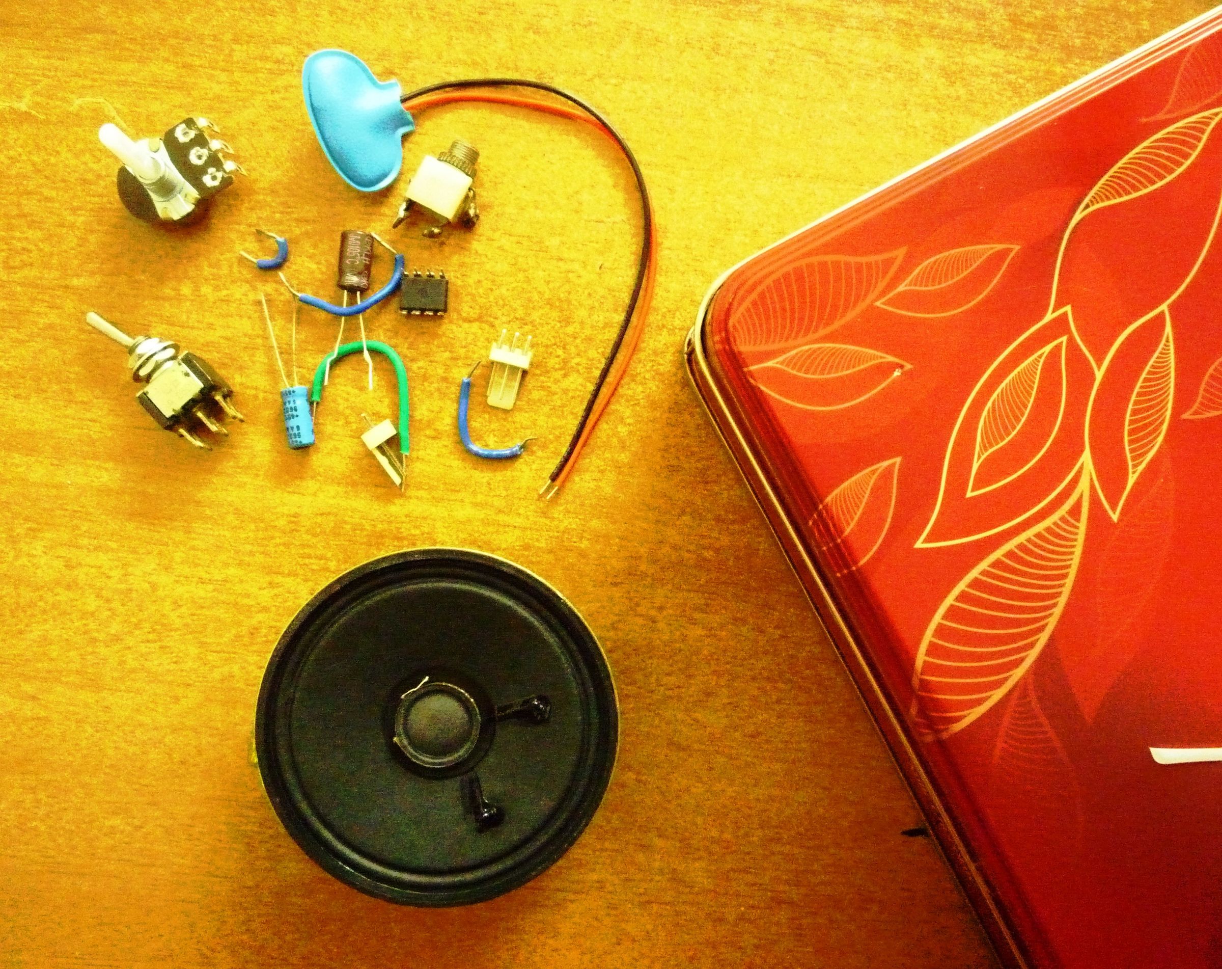 Portable and Recycled Guitar Amplifier : 20 Steps (with Pictures ...