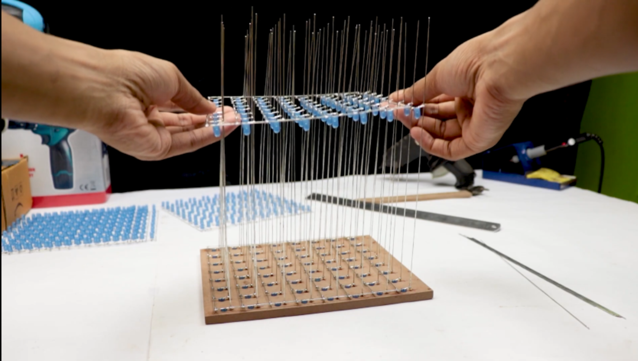How to Build 8x8x8 LED Cube : 14 Steps - Instructables