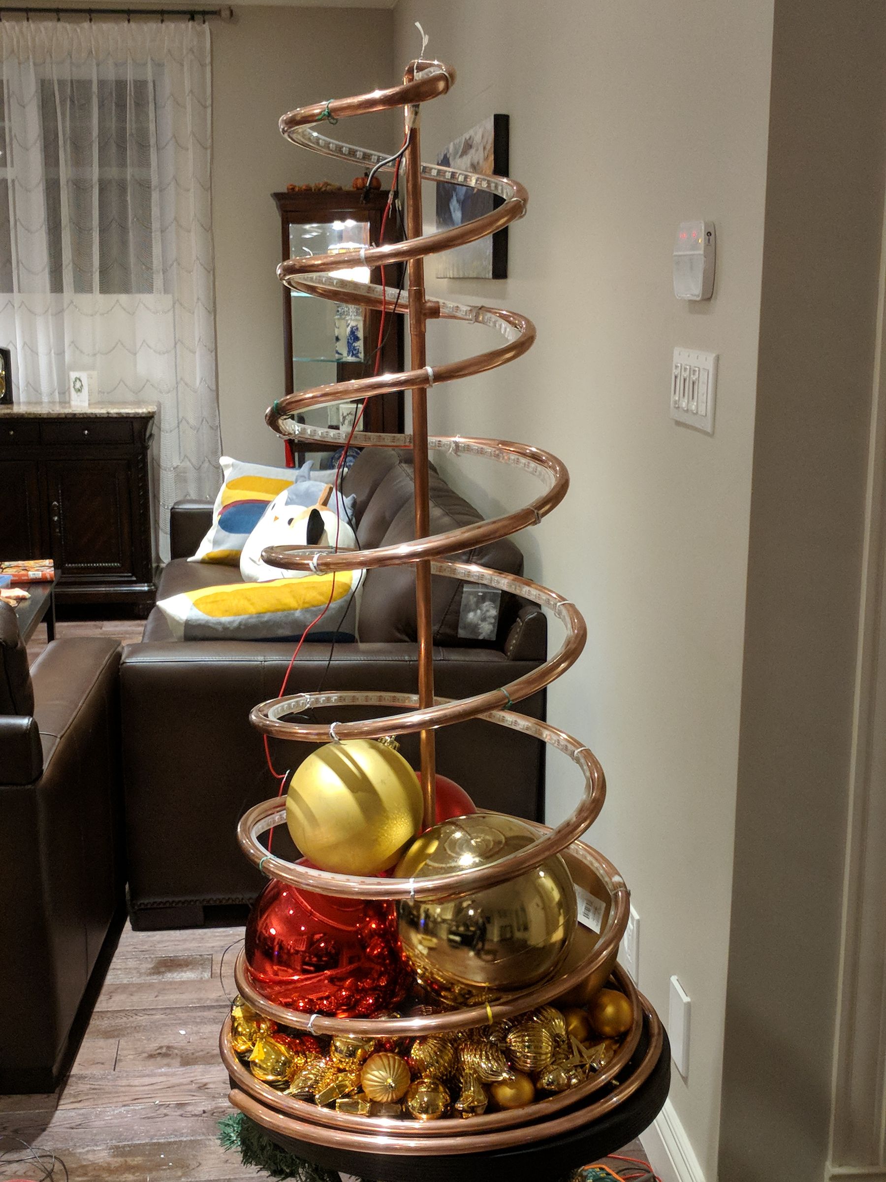 The Spiraling Christmas Tree : 5 Steps (with Pictures) - Instructables
