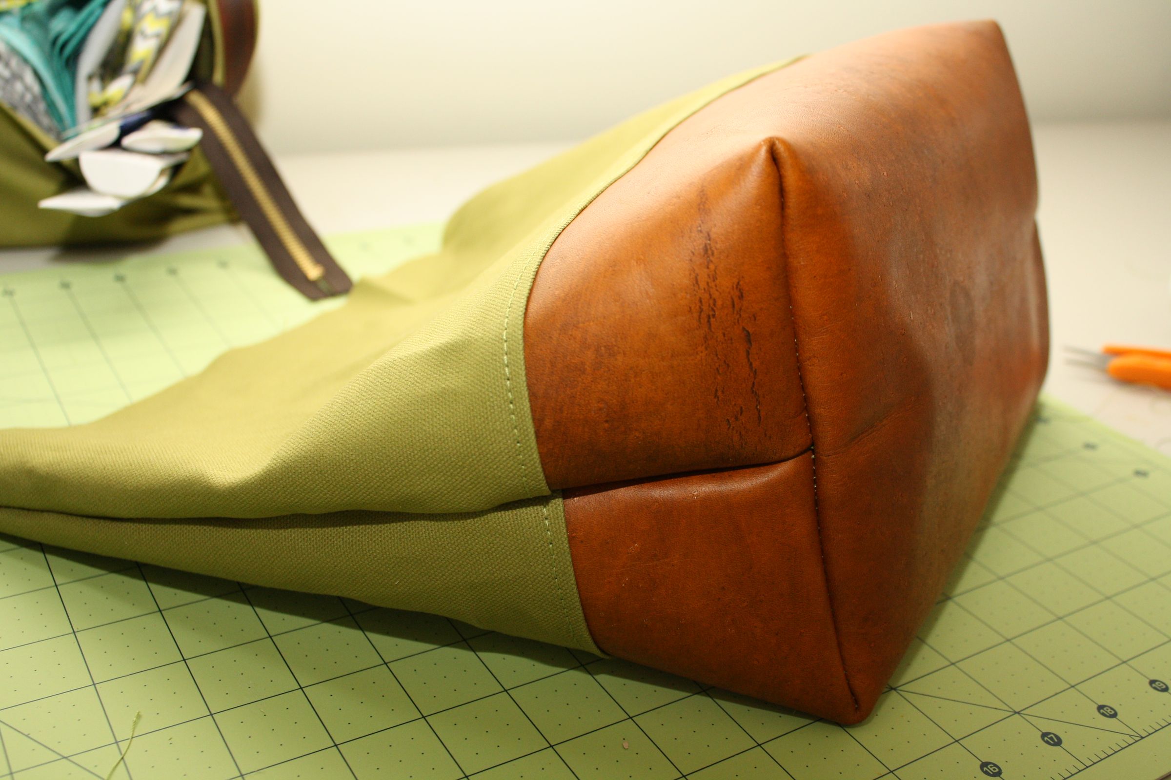 Canvas and Leather Market Tote : 10 Steps (with Pictures) - Instructables