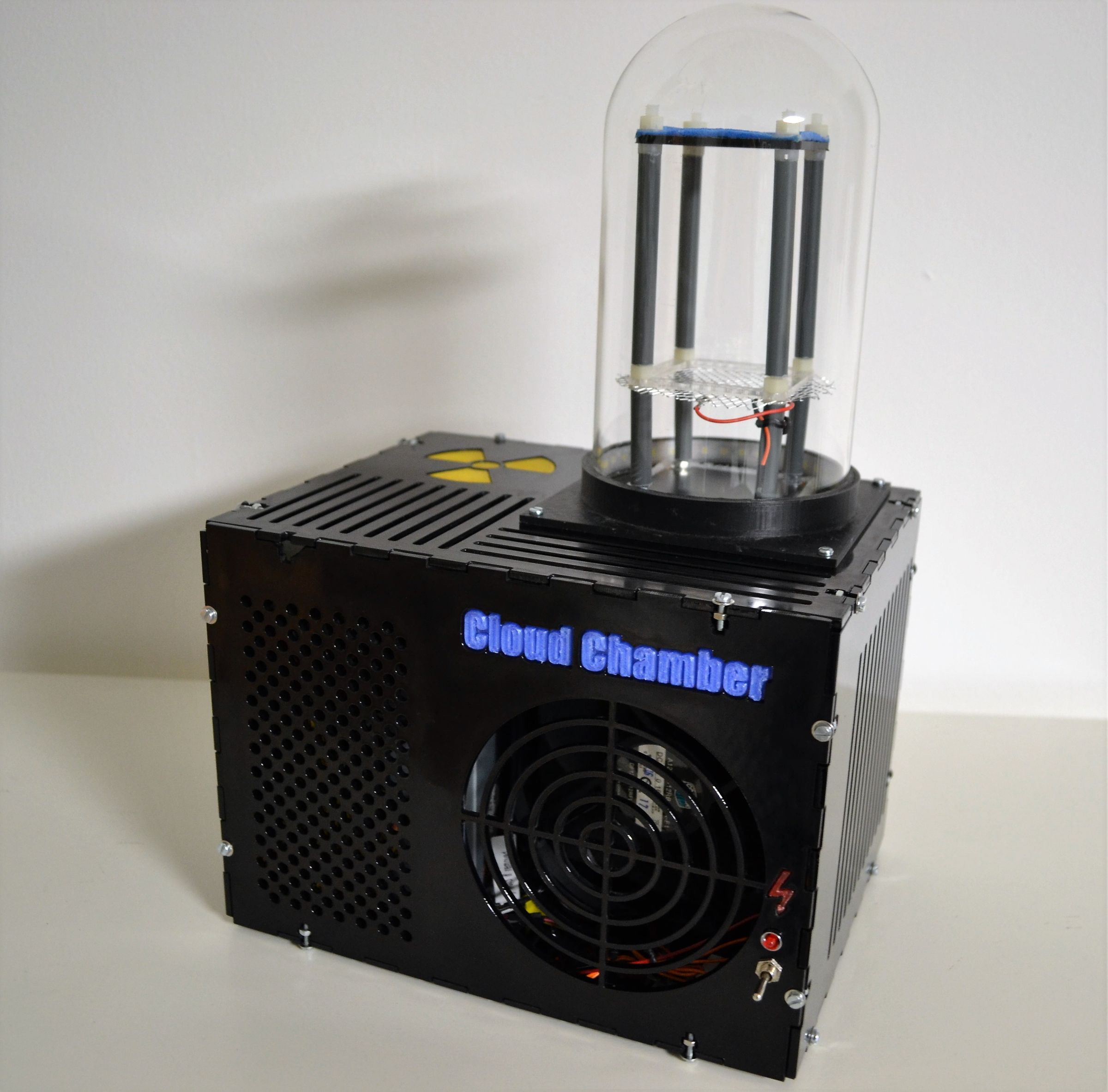 Peltier Cooled Cloud Chamber : 14 Steps (with Pictures) - Instructables