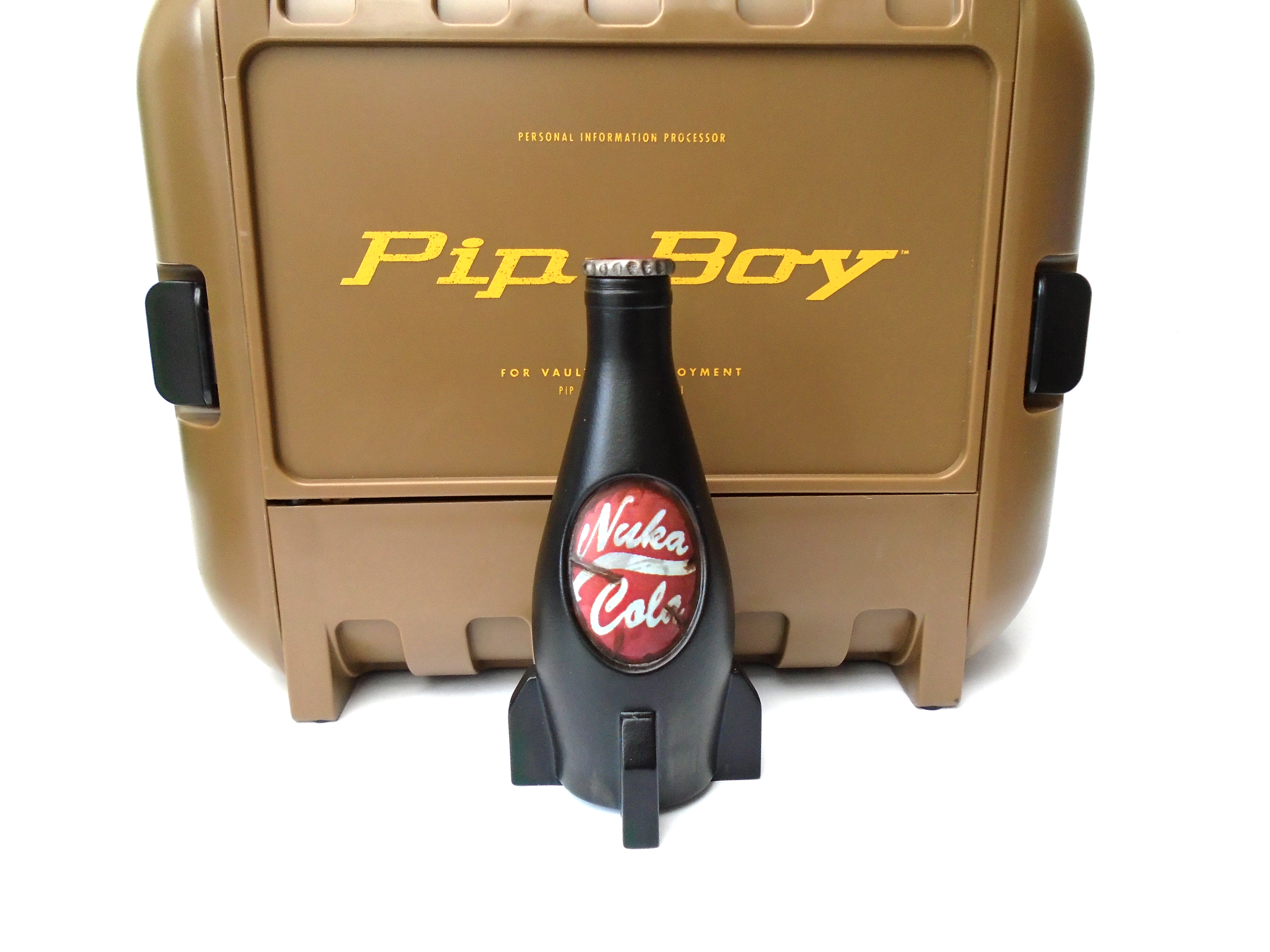 Fallout 4: Nuka Cola Rocket Bottle Prop : 8 Steps (with Pictures ...
