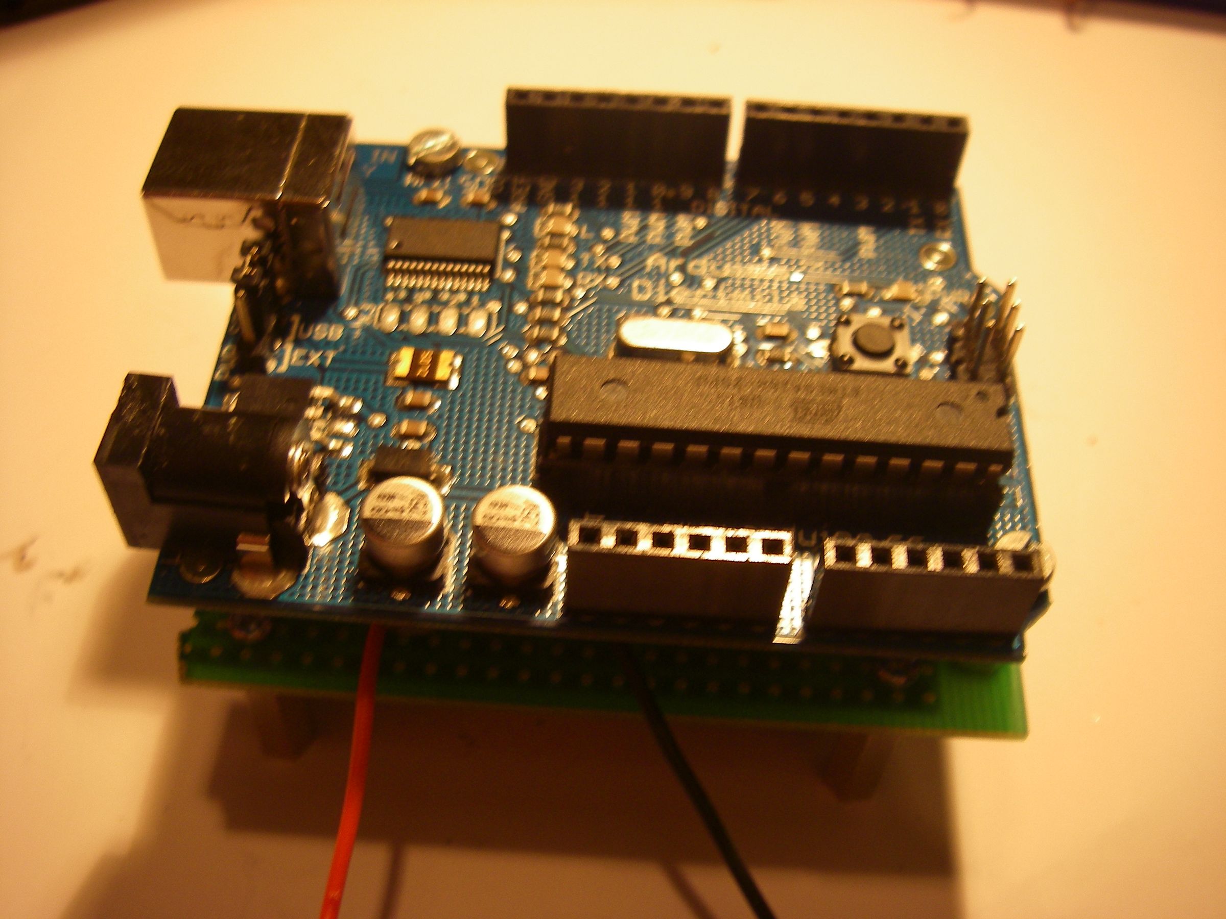 The Arduino AA Undershield : 6 Steps - Instructables