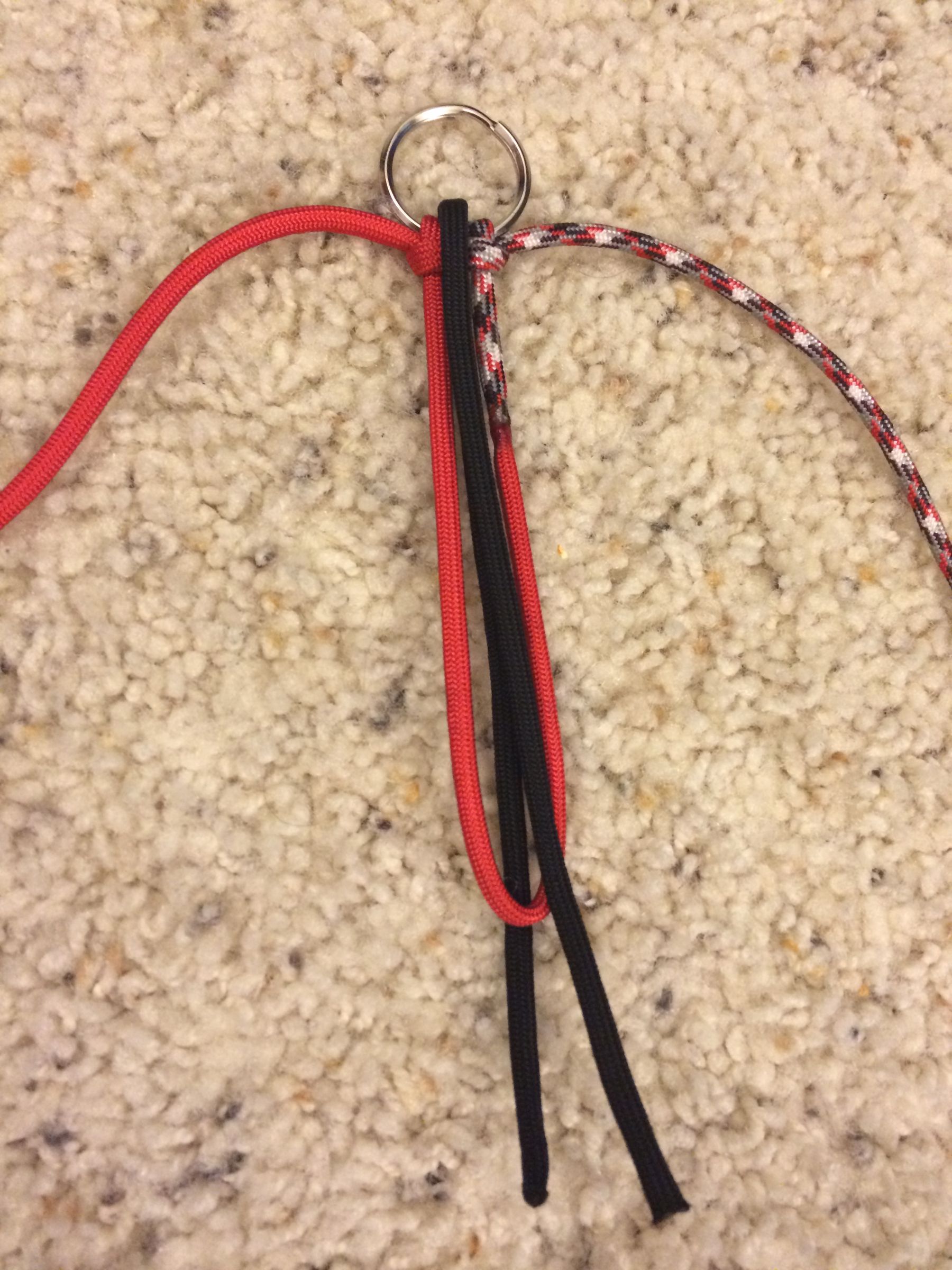 How to Make a Paracord Keychain : 6 Steps - Instructables