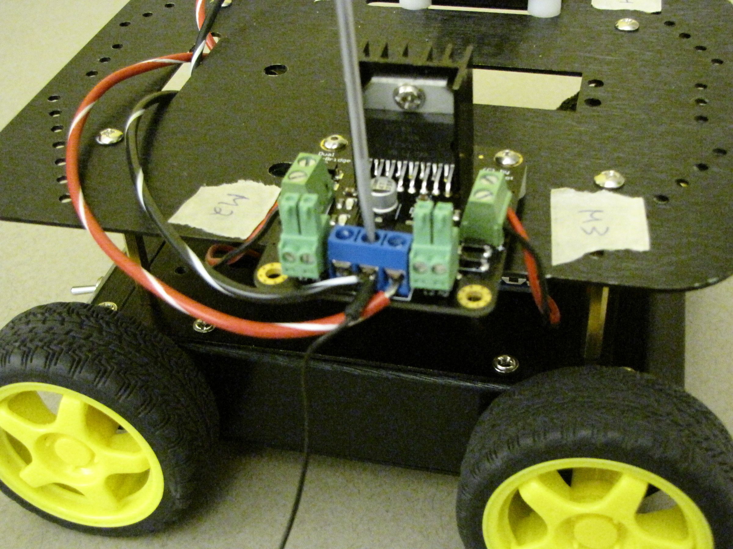 Robot Driven by PS3 Controller Through Arduino and Wifi Shield : 16 ...