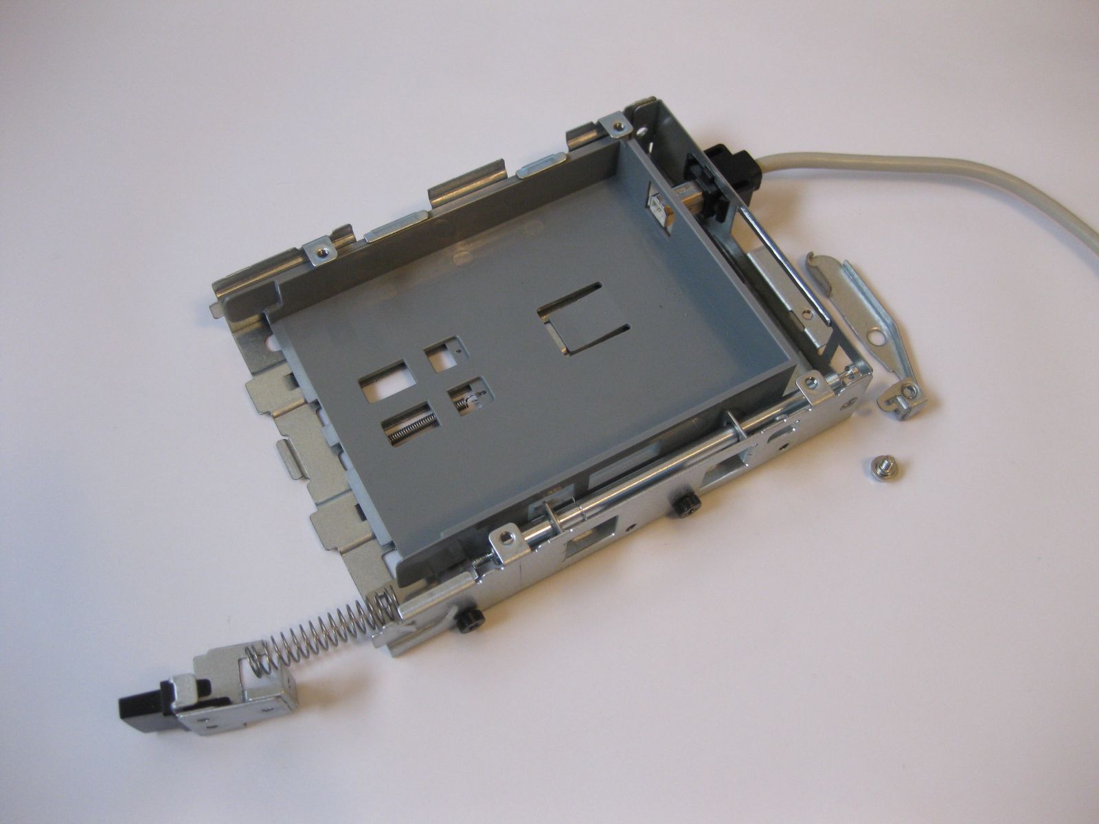 Seamless Zune Dock - HP Pocket Media Drive Bay : 9 Steps - Instructables