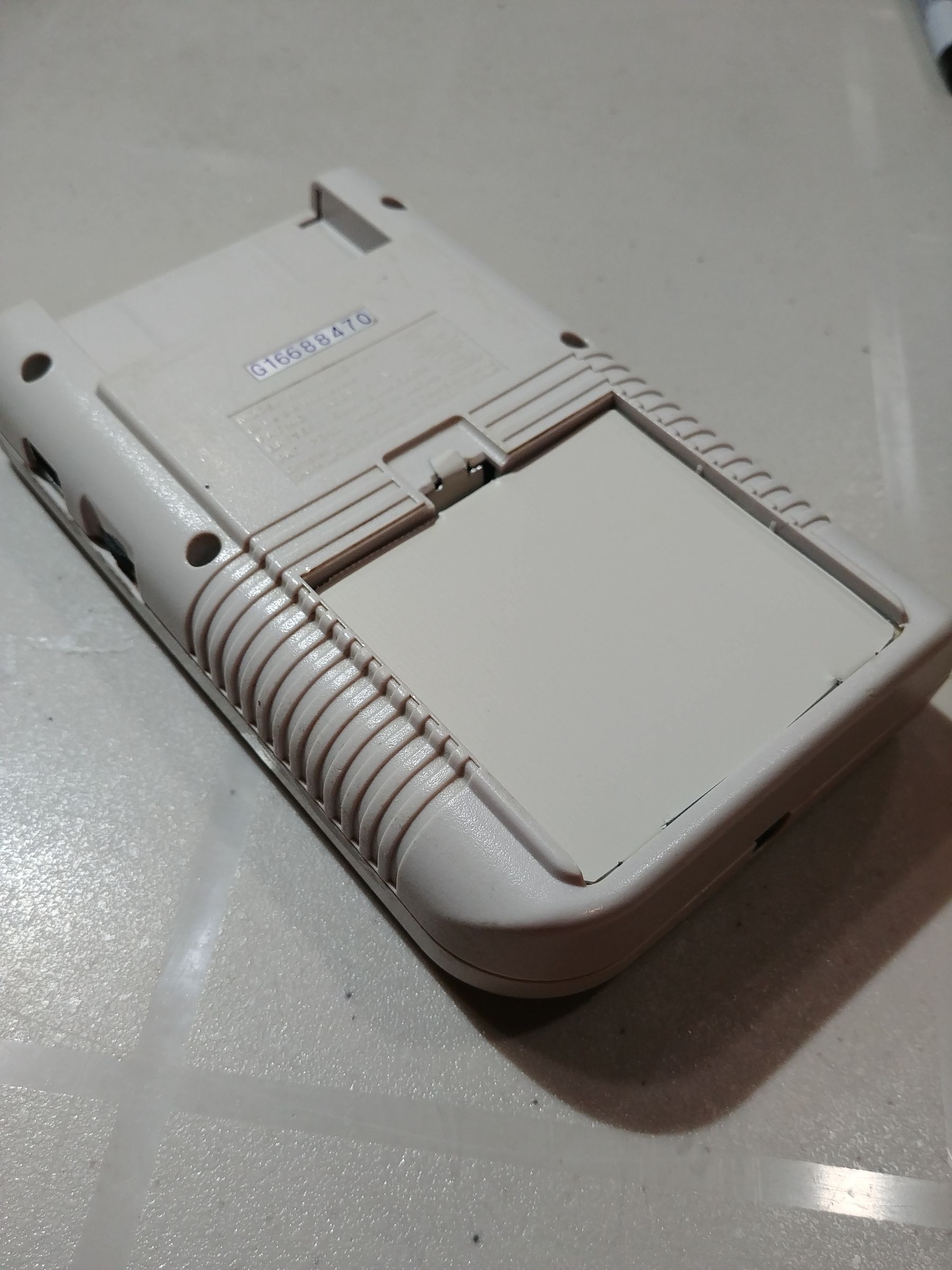 Replacement Remote Control Battery Cover : 5 Steps - Instructables