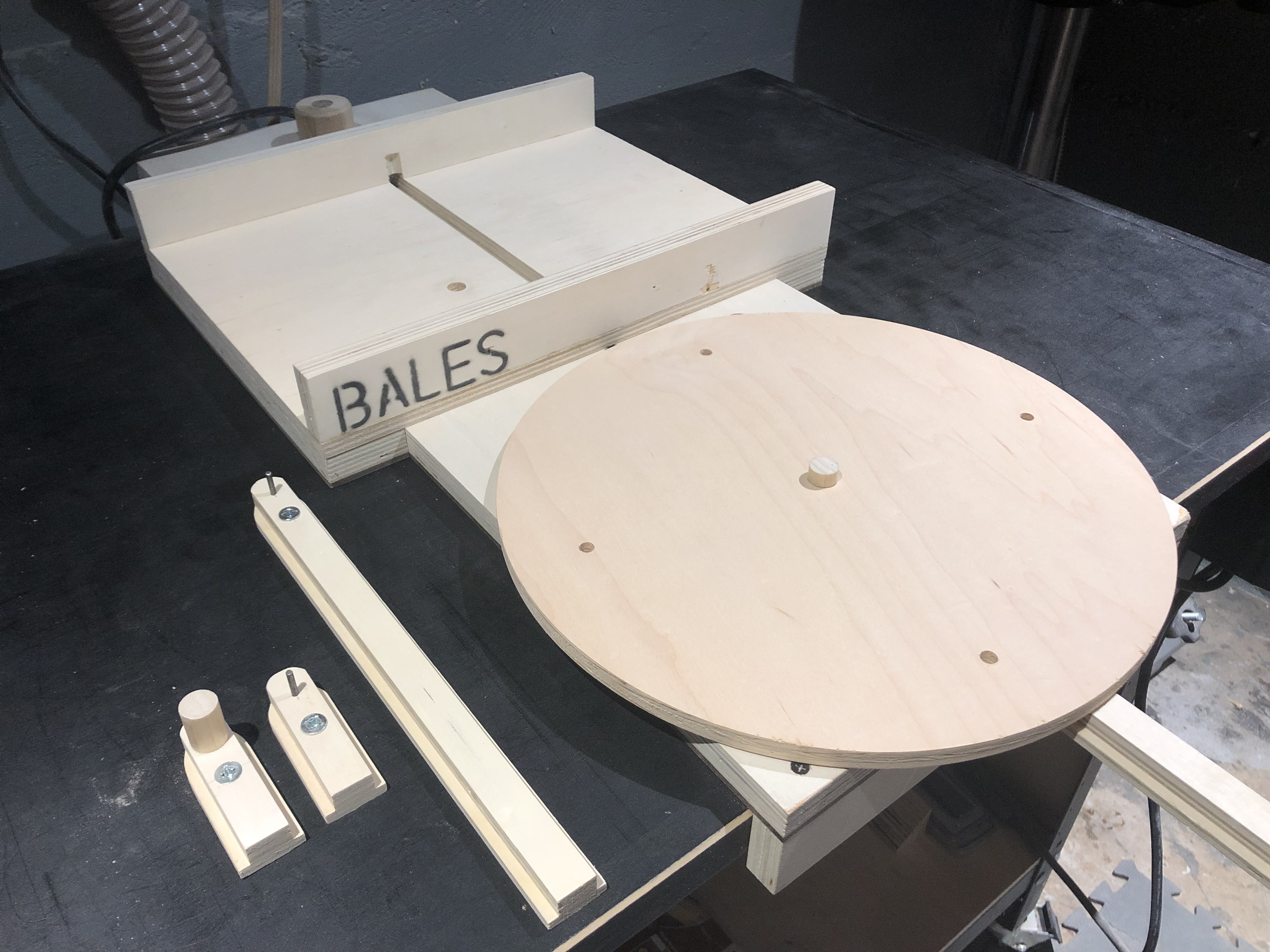 The Multi-Function Router Table Jig : 12 Steps (with Pictures ...