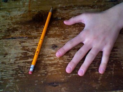 How to Spin a Pencil Around Your Finger : 5 Steps - Instructables
