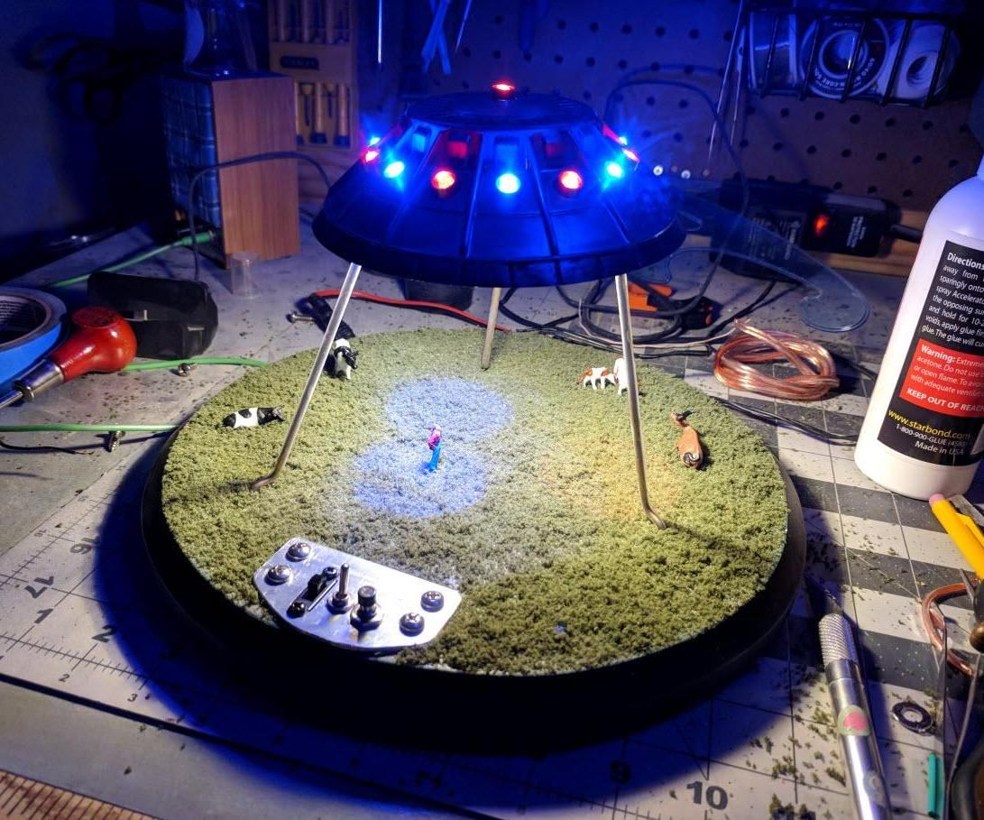 Flying Saucer Lamp 1.0 : 22 Steps (with Pictures) - Instructables