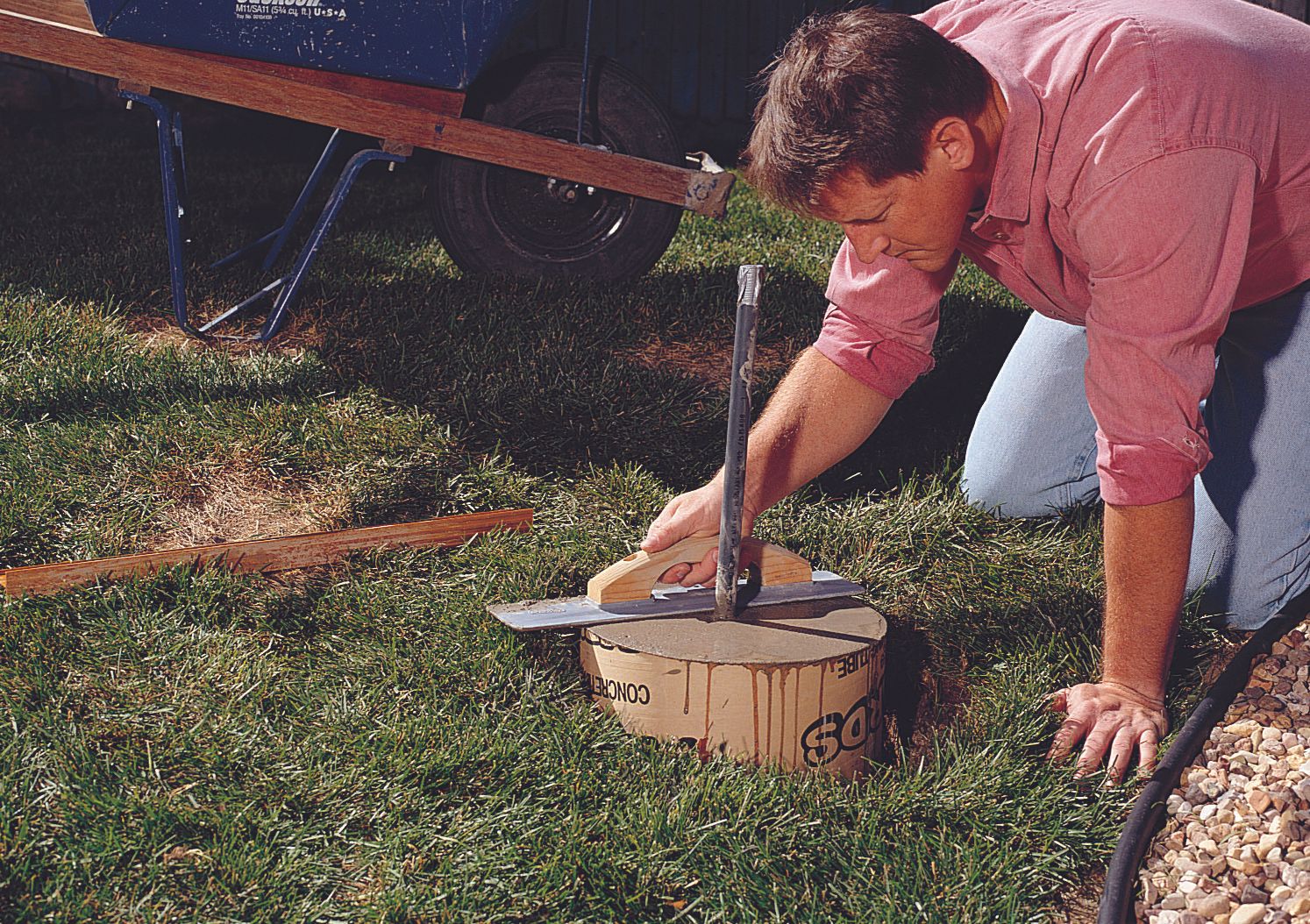 How to Install a Lamp Post in Your Yard : 3 Steps - Instructables