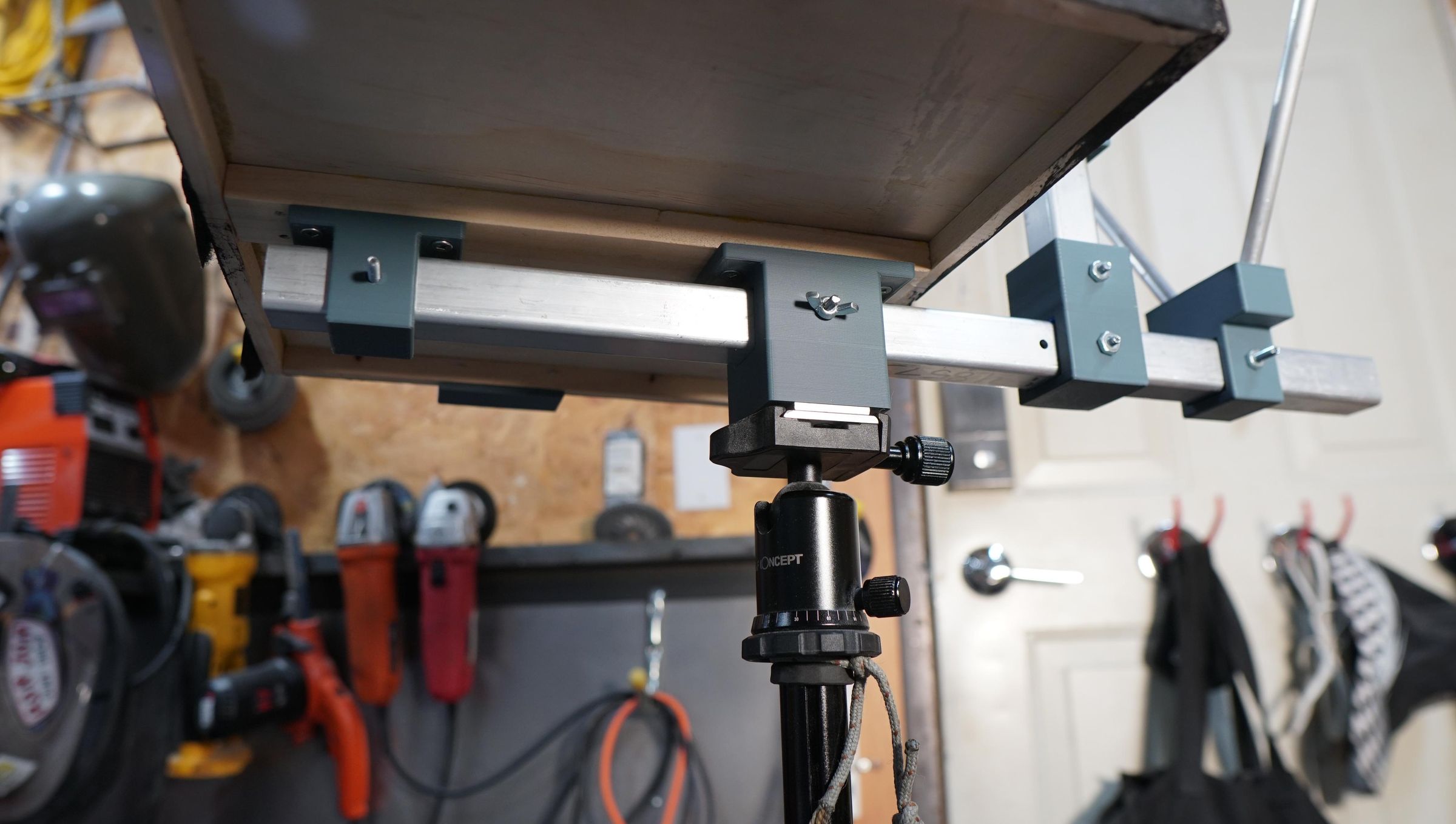 How to Make a Teleprompter : 5 Steps (with Pictures) - Instructables