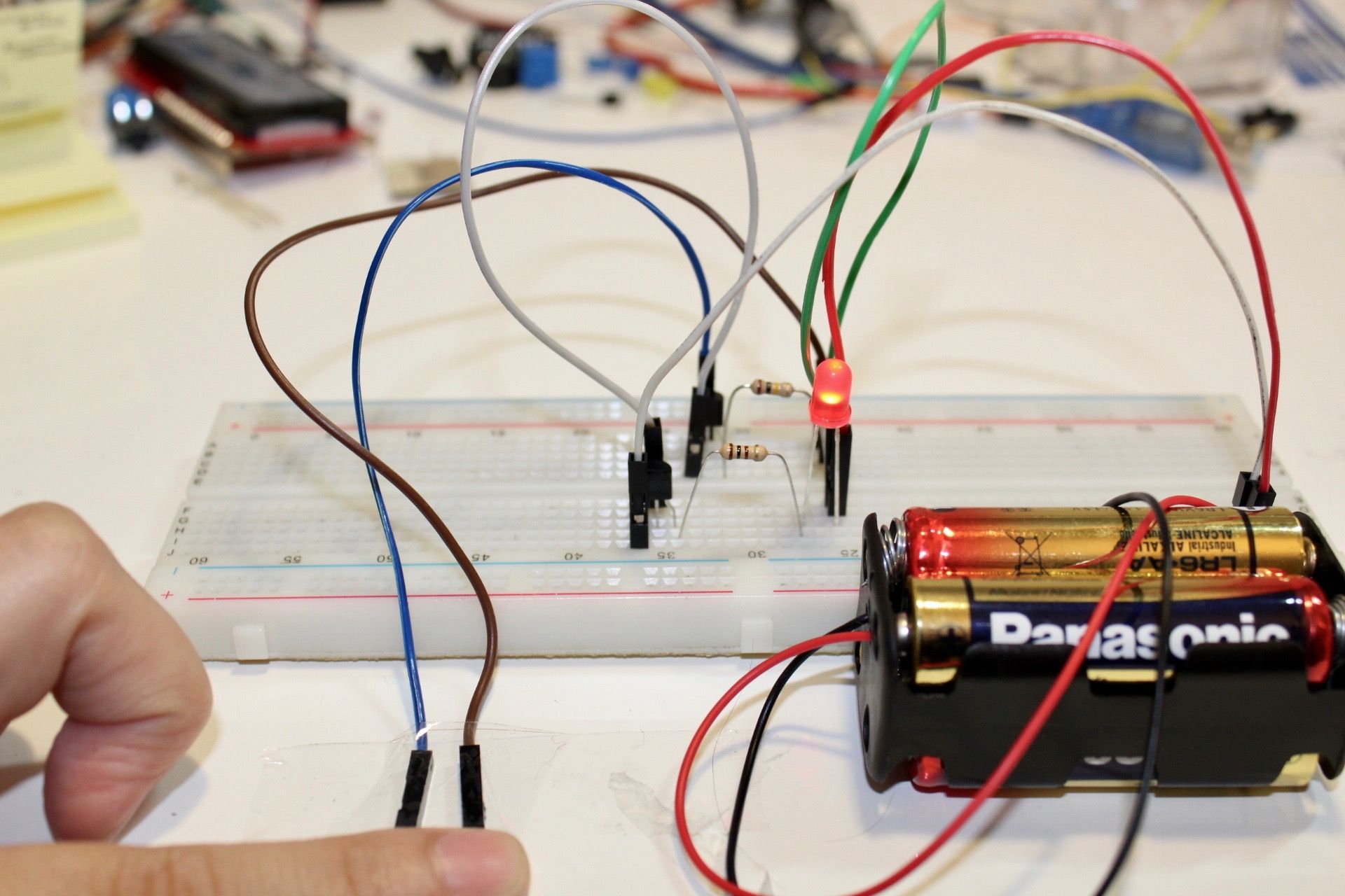 Transistor Amplified Capacitive Touch Switch : 3 Steps - Instructables