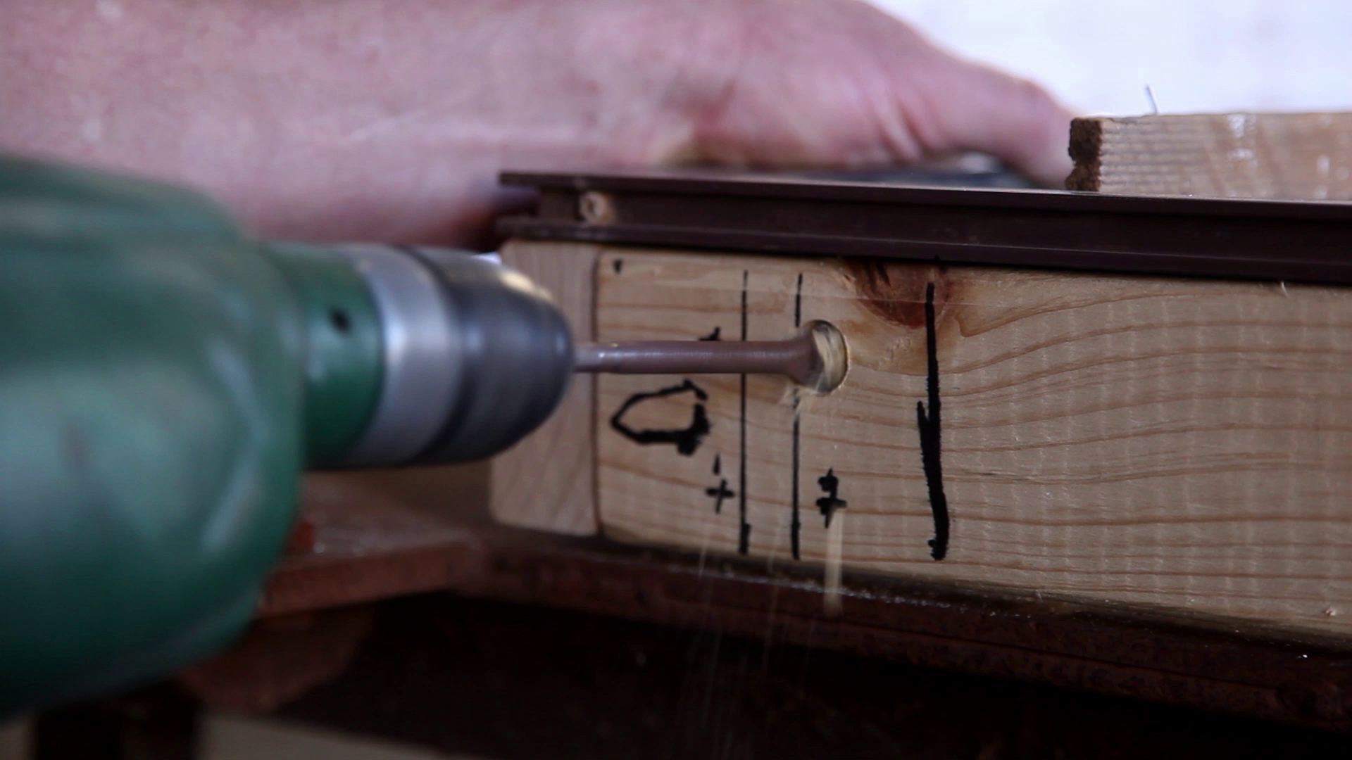 How to Build an Observation Bee Hive : 20 Steps (with Pictures ...