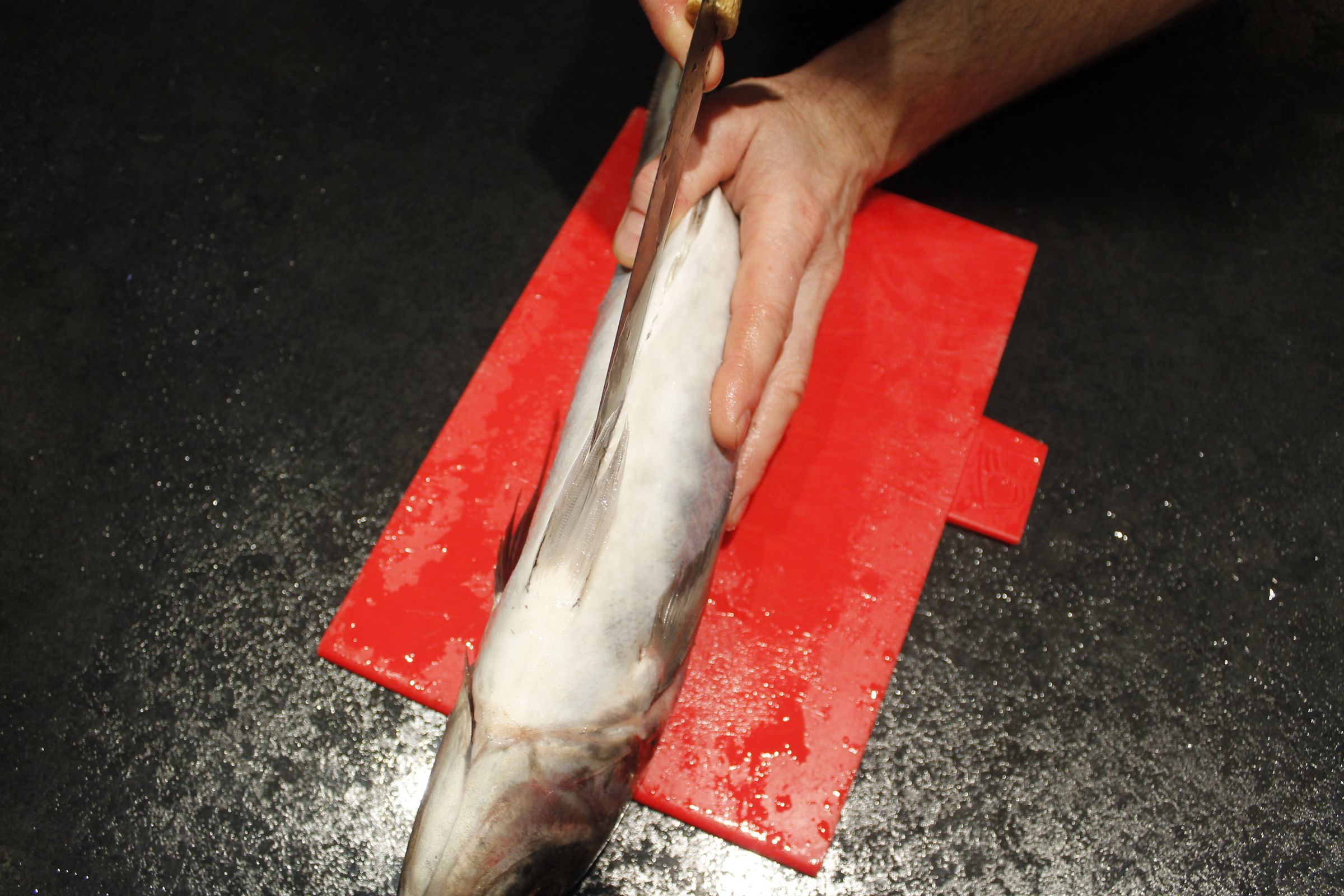 Preparing a Whole Fresh Fish : 7 Steps (with Pictures) - Instructables