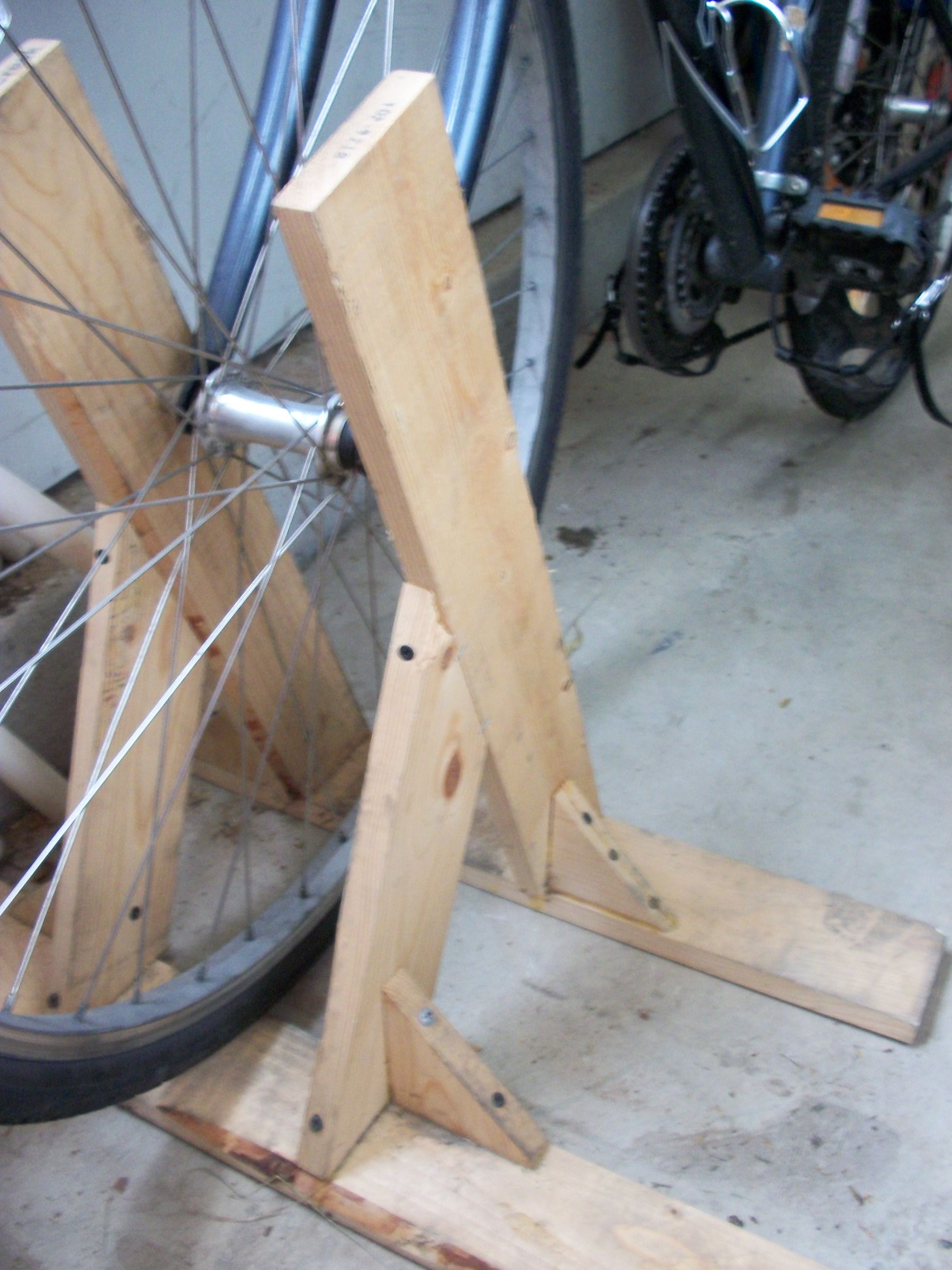 Simple Bike Stand - Instructables