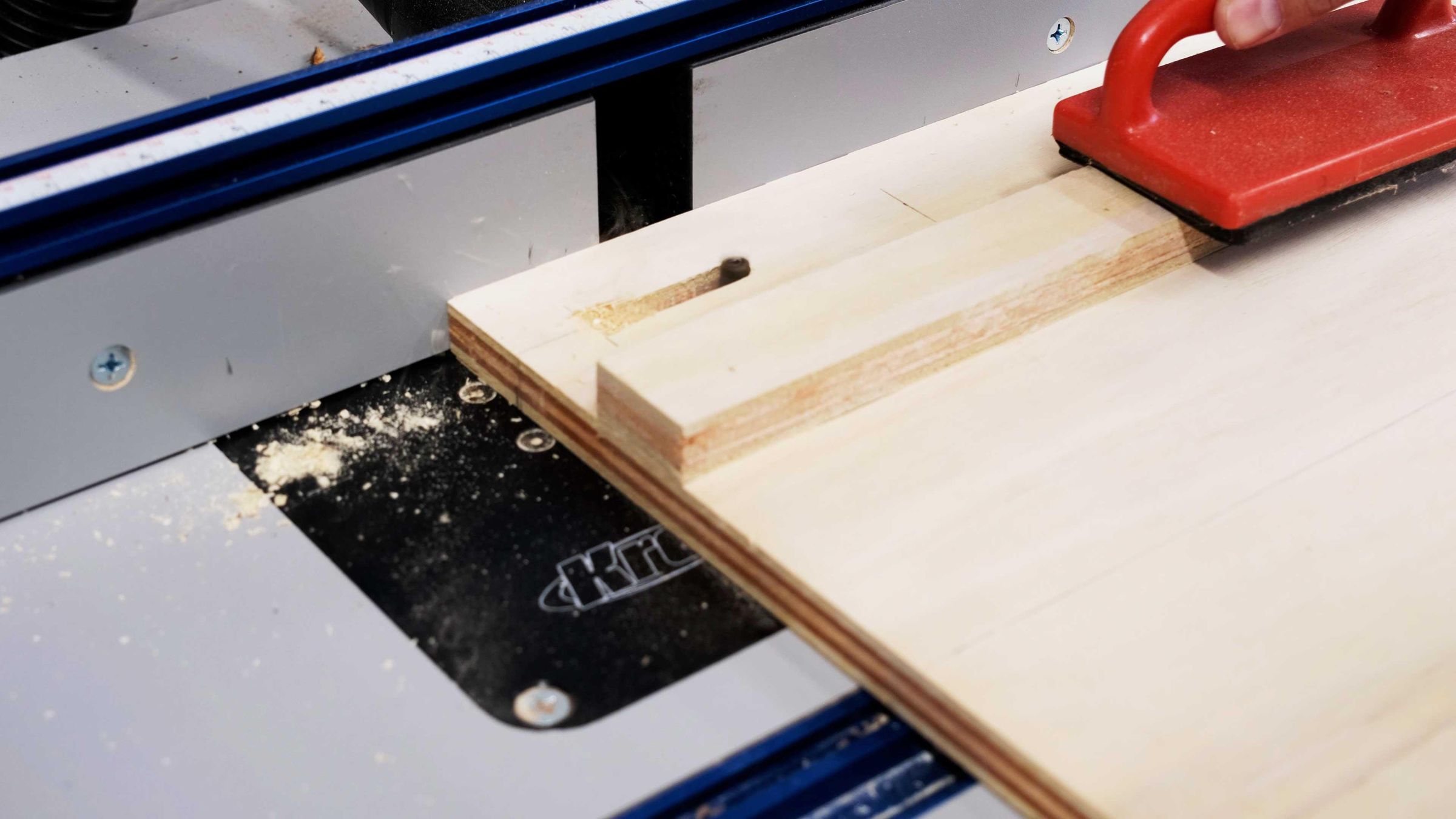 How to Make a Stopped Dado Jig for Any Router : 9 Steps (with Pictures ...