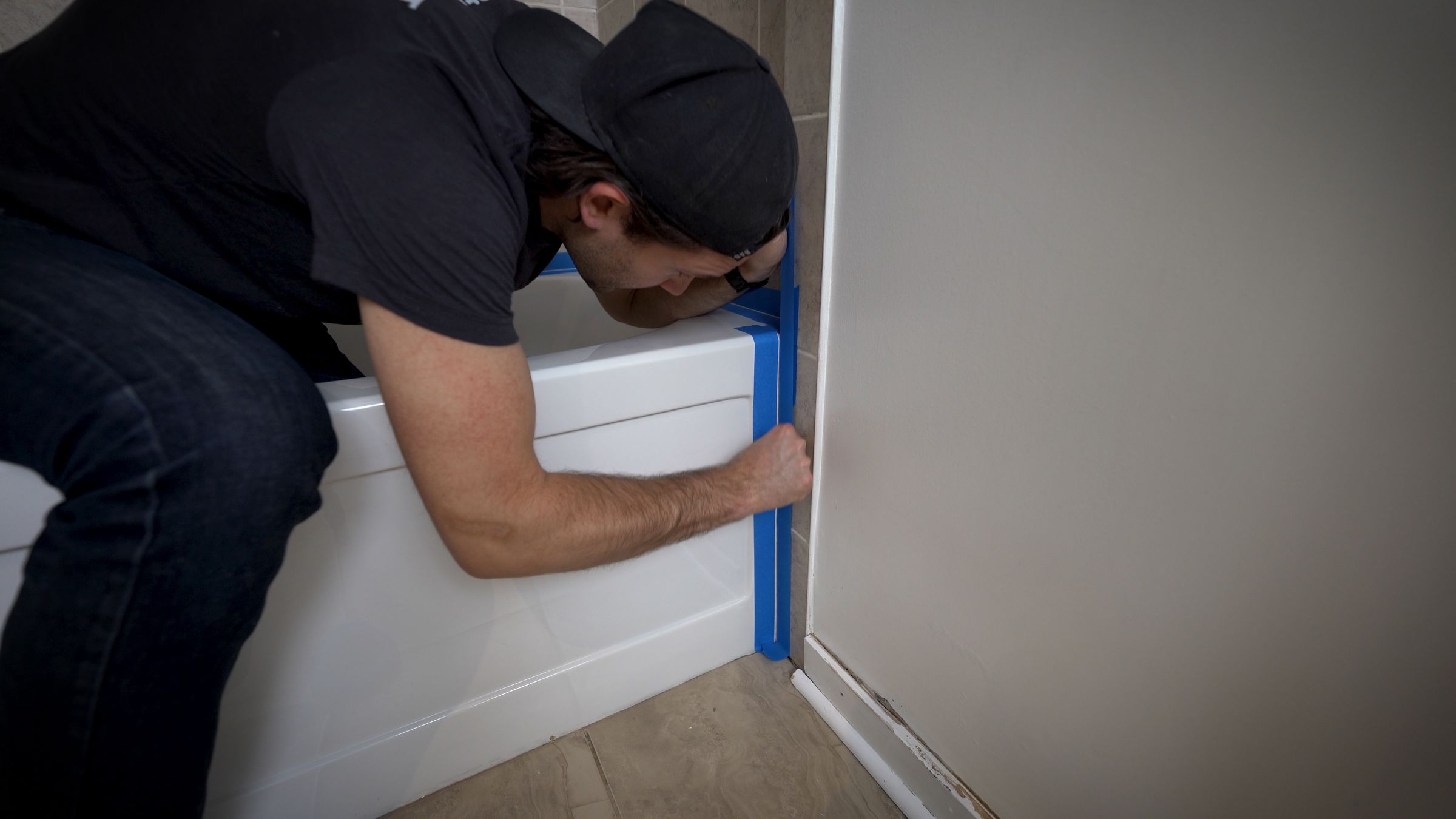 Fixing Moldy Caulking in the Bathroom : 12 Steps (with Pictures ...