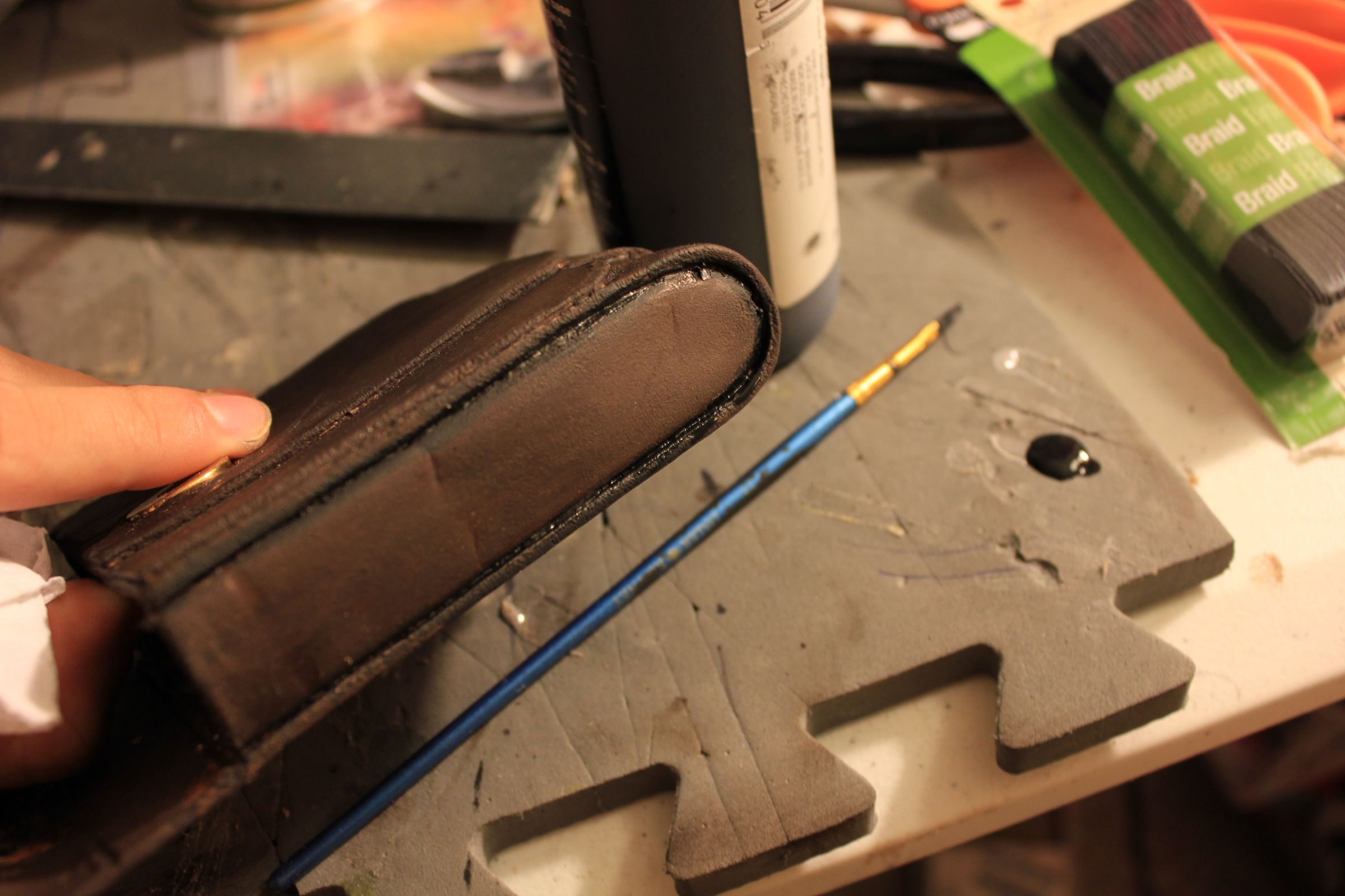 Leather Pouch Tutorial & Intro to Basic Leather Working : 11 Steps ...
