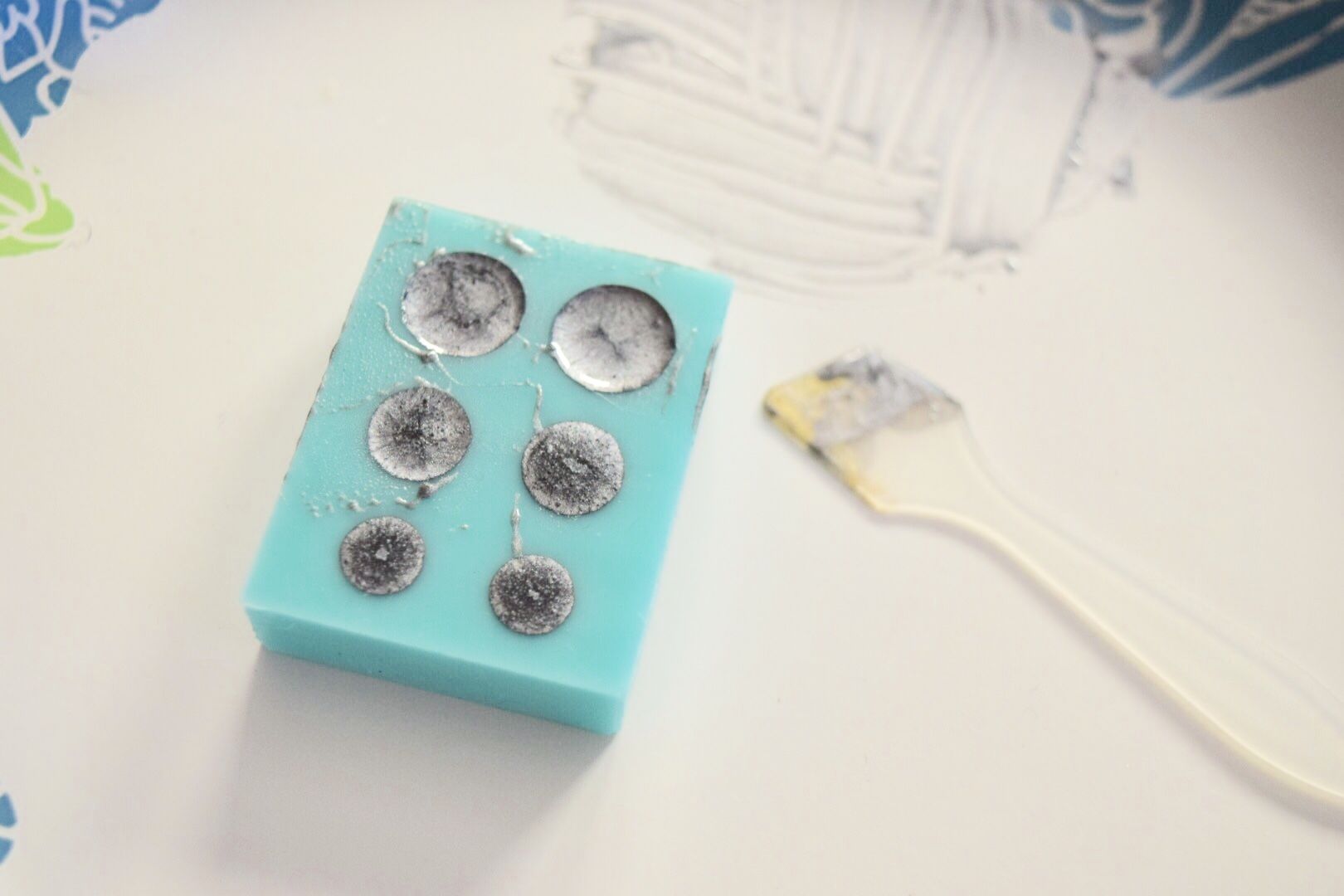 Casting Resin Cabochons, Keepsakes and Cremation Jewelry : 5 Steps ...