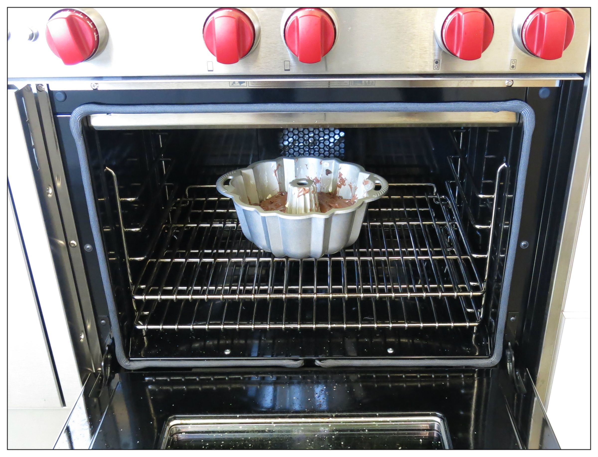 Chocolate Chip Pudding Bundt Cake : 8 Steps (with Pictures) - Instructables