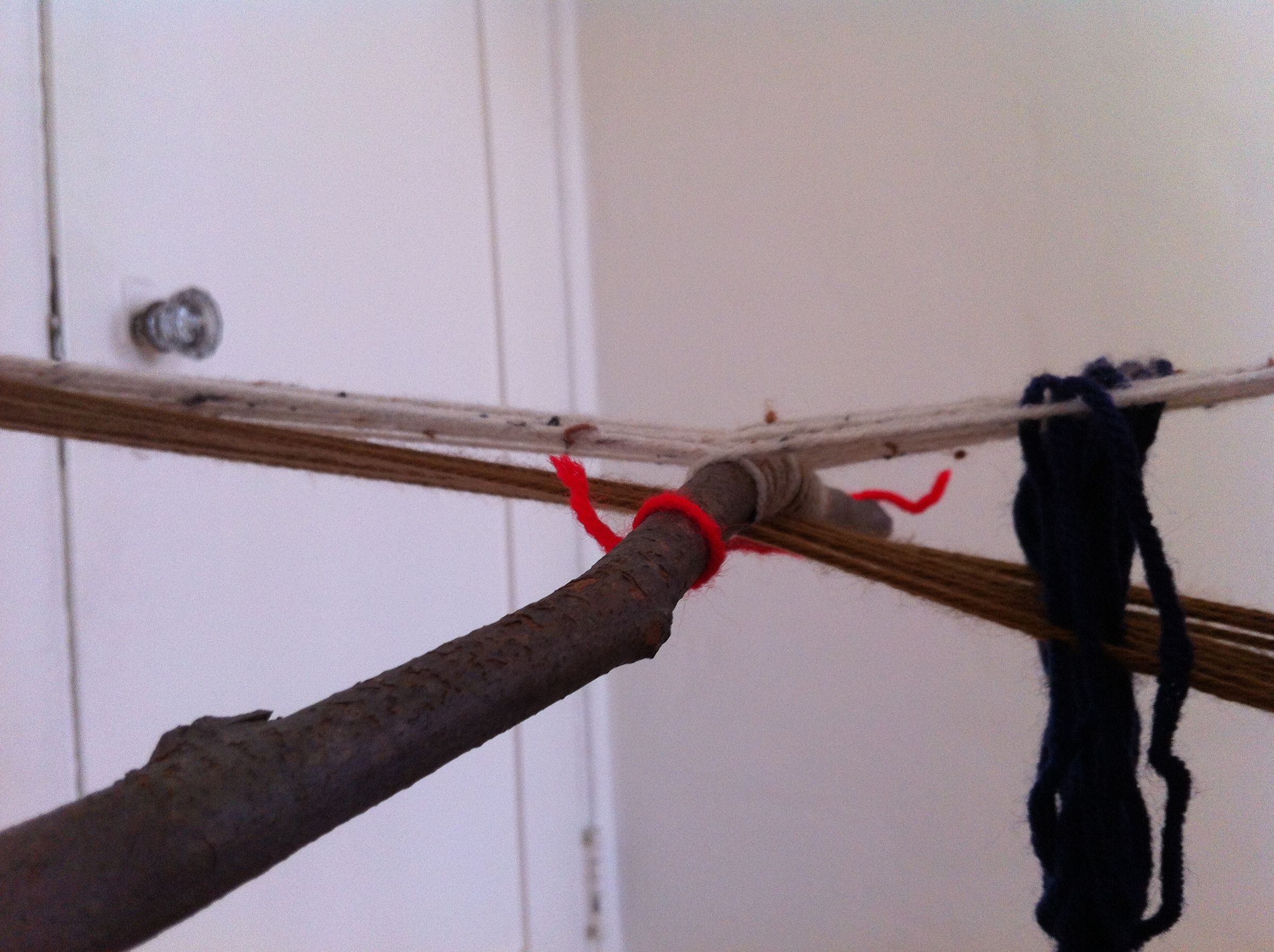 Sticks + Strings Loom : 8 Steps (with Pictures) - Instructables