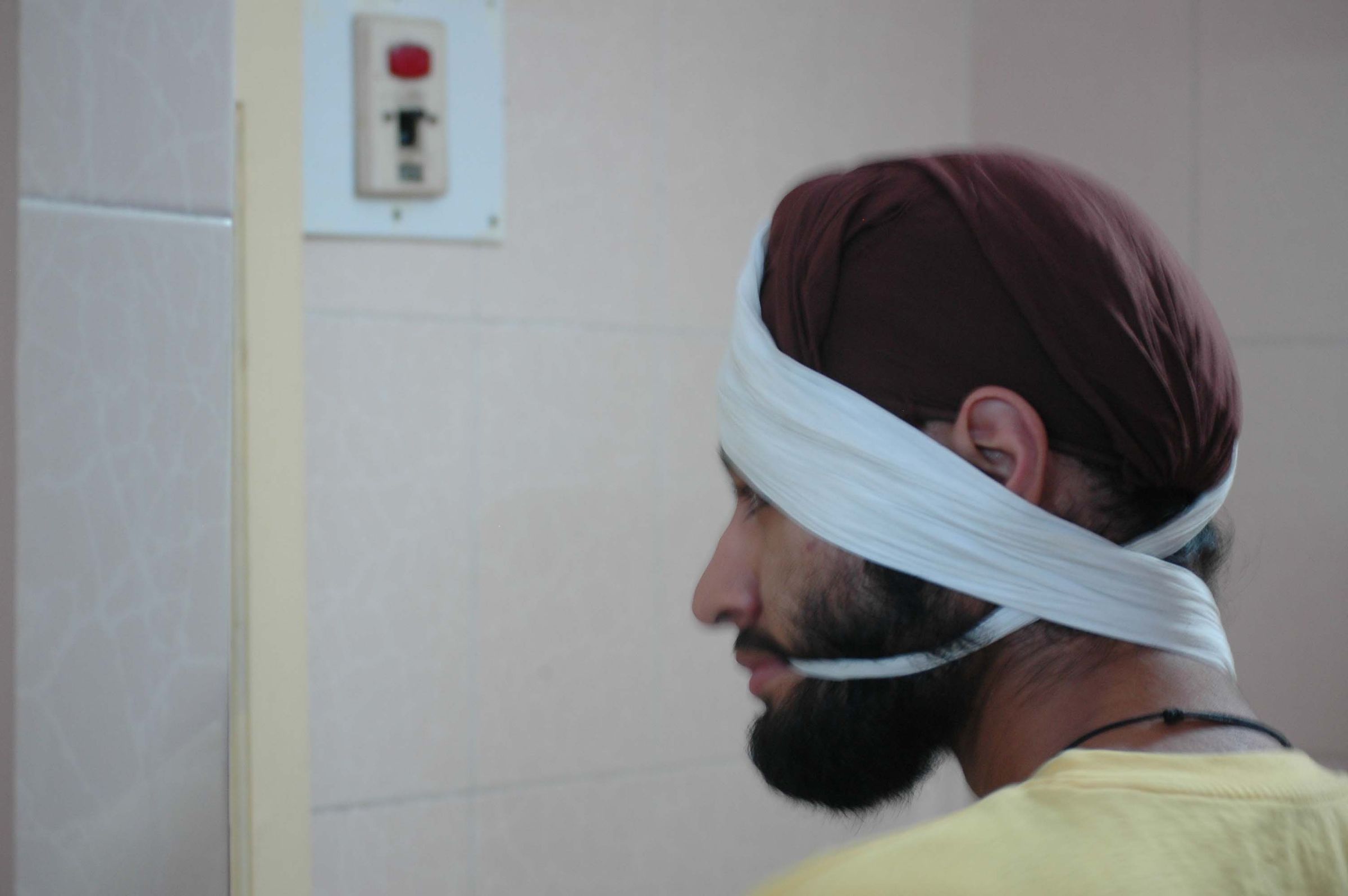 How to Tie a Pagari (Indian Turban) : 12 Steps (with Pictures ...