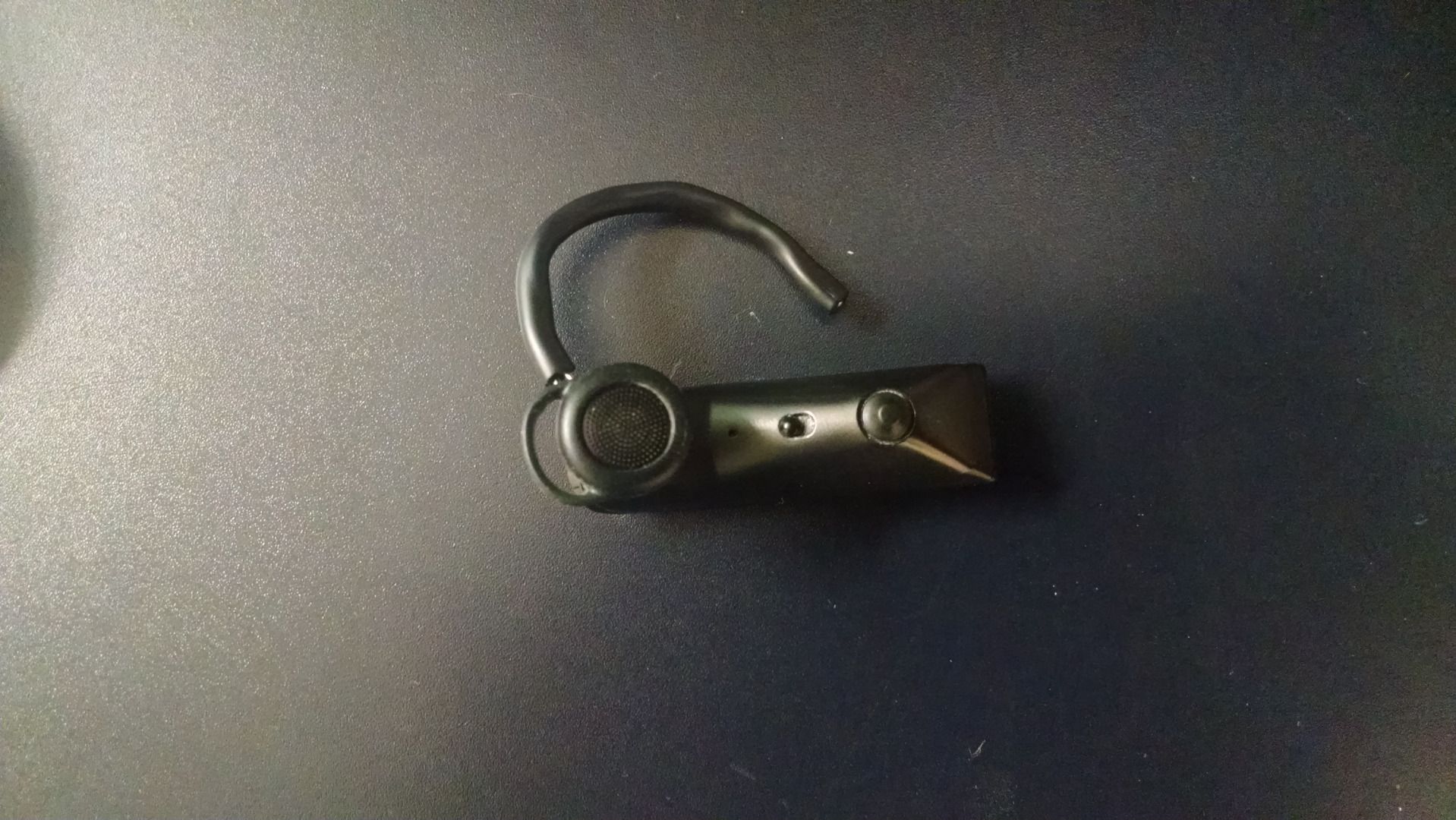 Bluetooth Ear Hook Replacement : 4 Steps (with Pictures) - Instructables