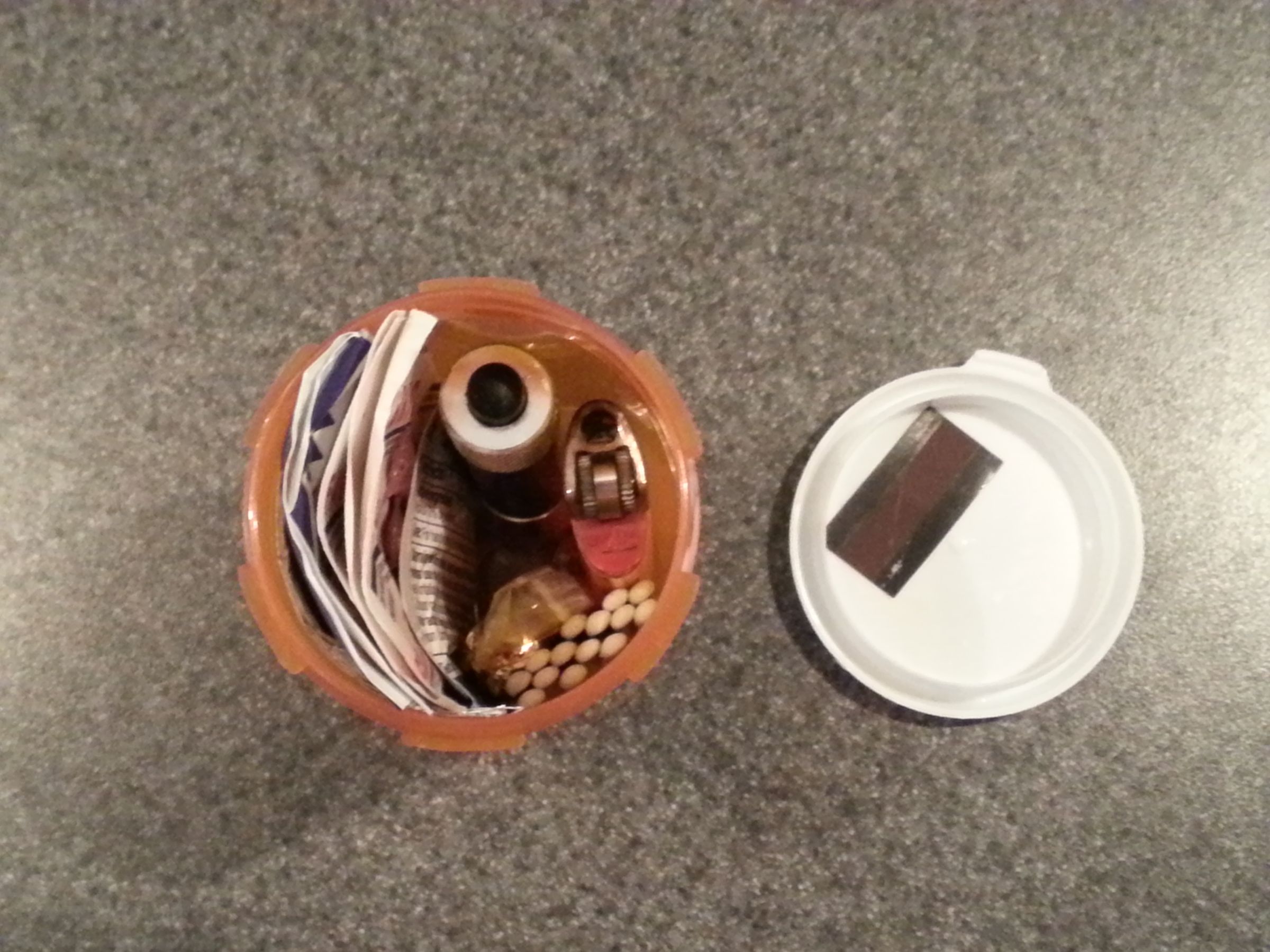 Super Easy First Aid/Survival Kit : 12 Steps (with Pictures ...