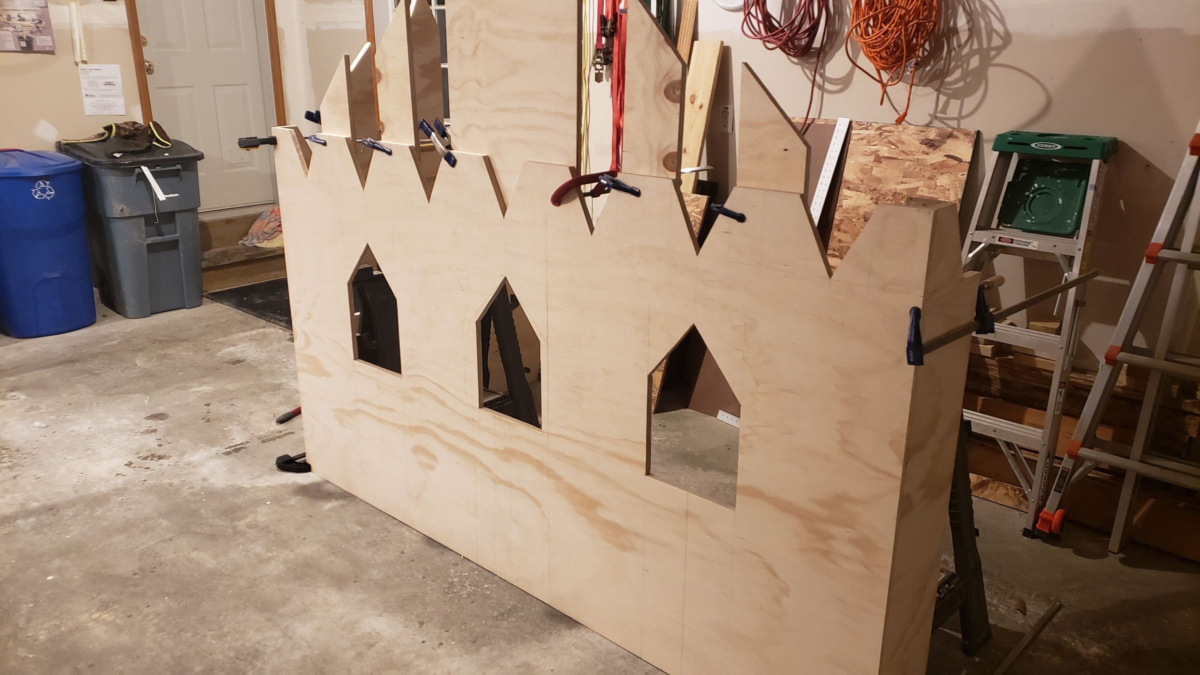 Under-the-Stairs Elsa Ice Castle : 13 Steps (with Pictures) - Instructables