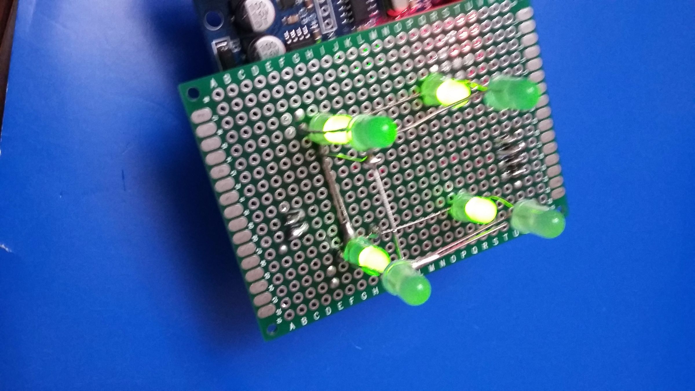 A Simple LED Cube 2X2X2 : 4 Steps (with Pictures) - Instructables