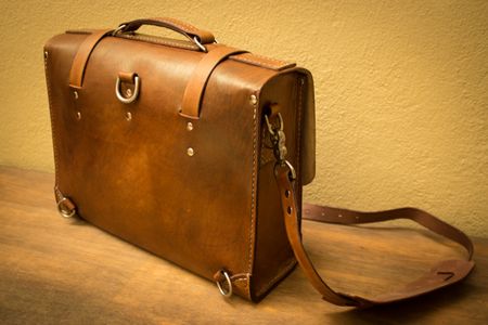 Convertible Briefcase/Backpack : 11 Steps (with Pictures) - Instructables