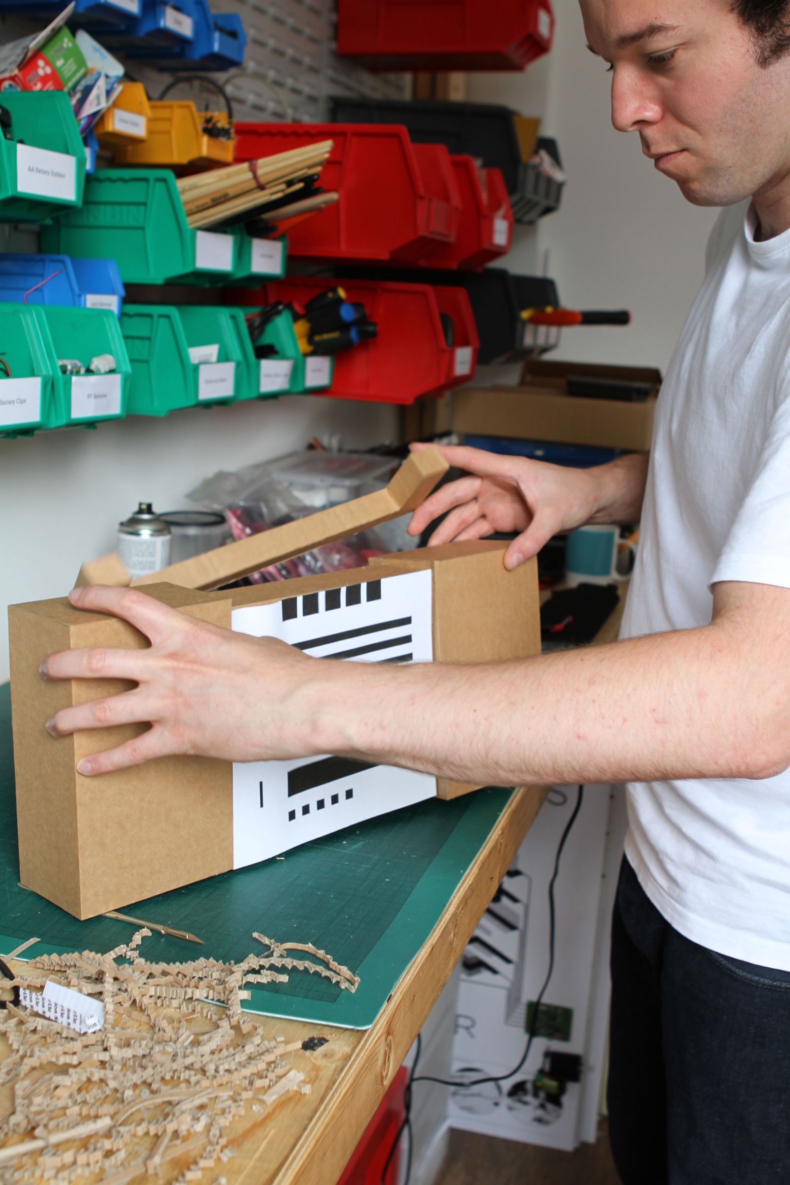 Cardboard BoomBox (quick 'n' Dirty Concept Modelling 2D Into 3D) : 9 ...