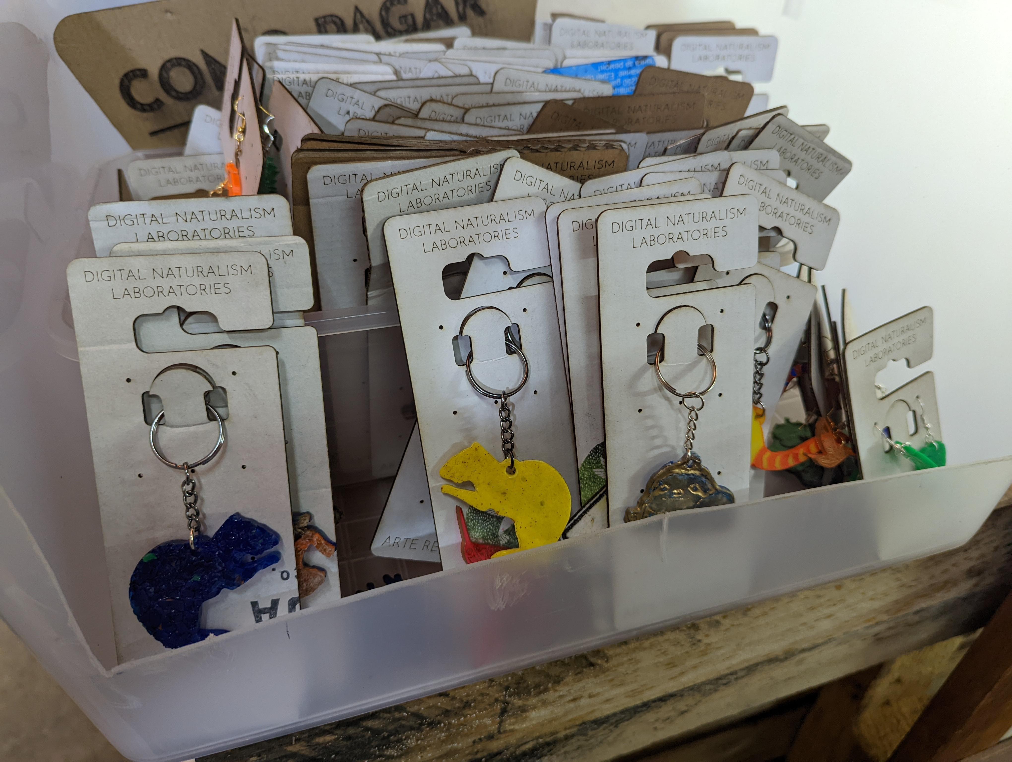 Gallery | Upcycle Acrylic Scraps Into New Sheets and Jewelry | Hackaday.io