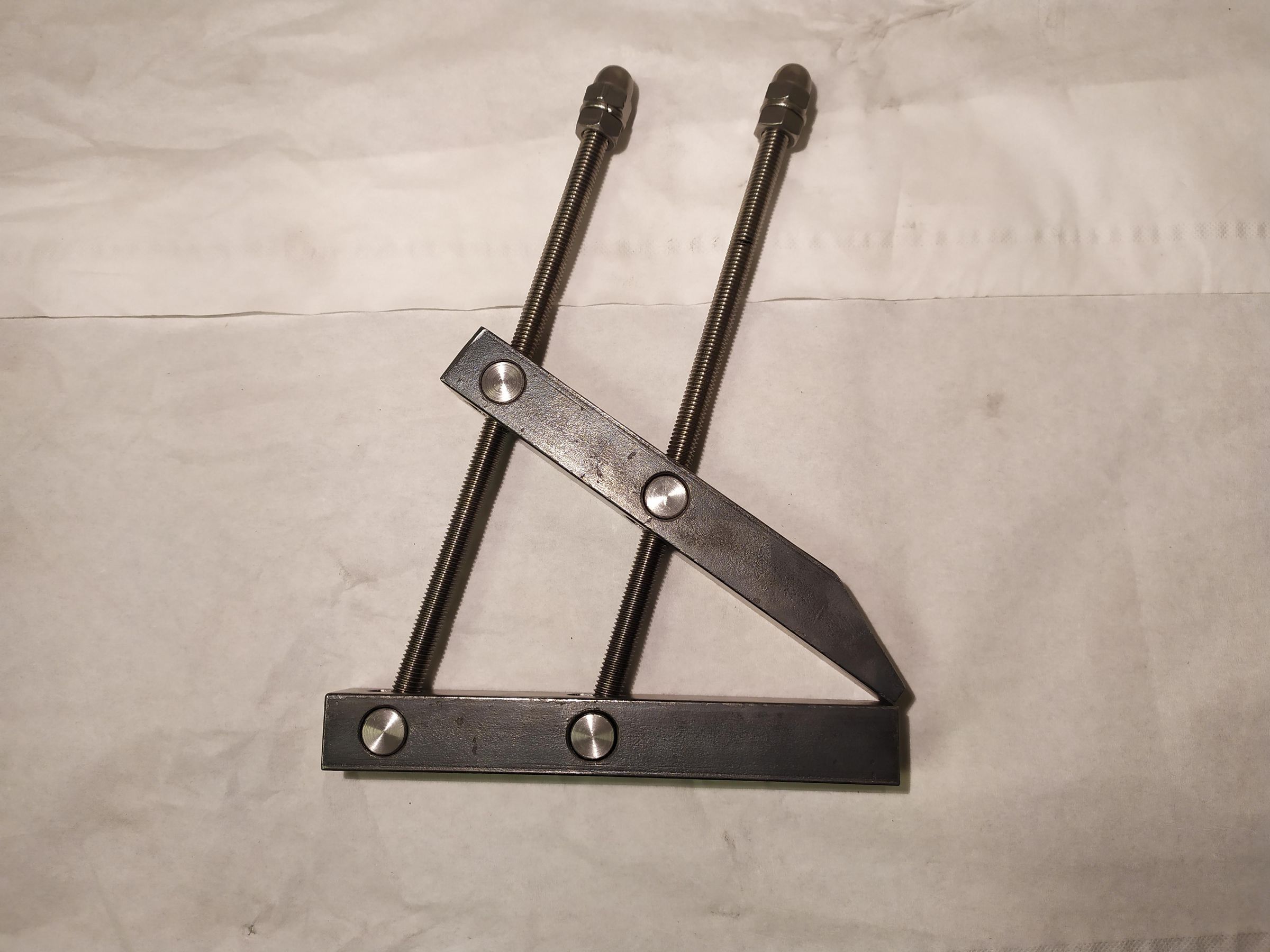 Metal Twin Screw Clamp (no Lathe, No Mill) : 7 Steps (with Pictures ...