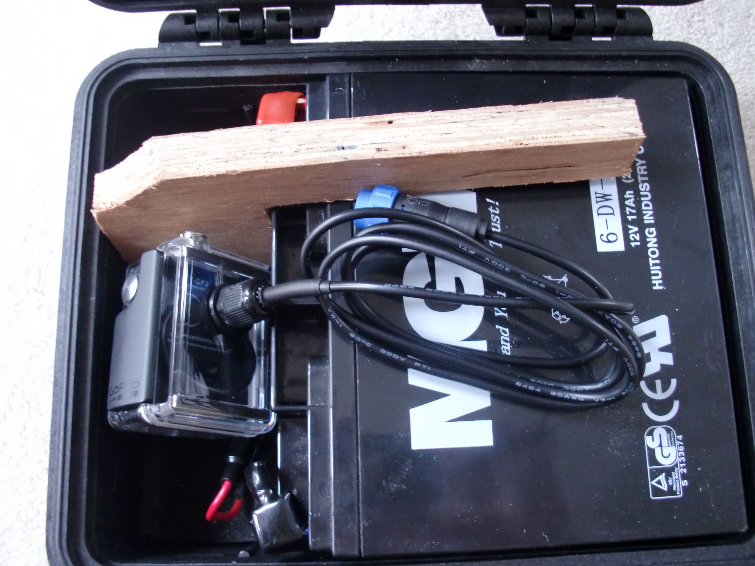 GoPro External Battery : 12 Steps - Instructables
