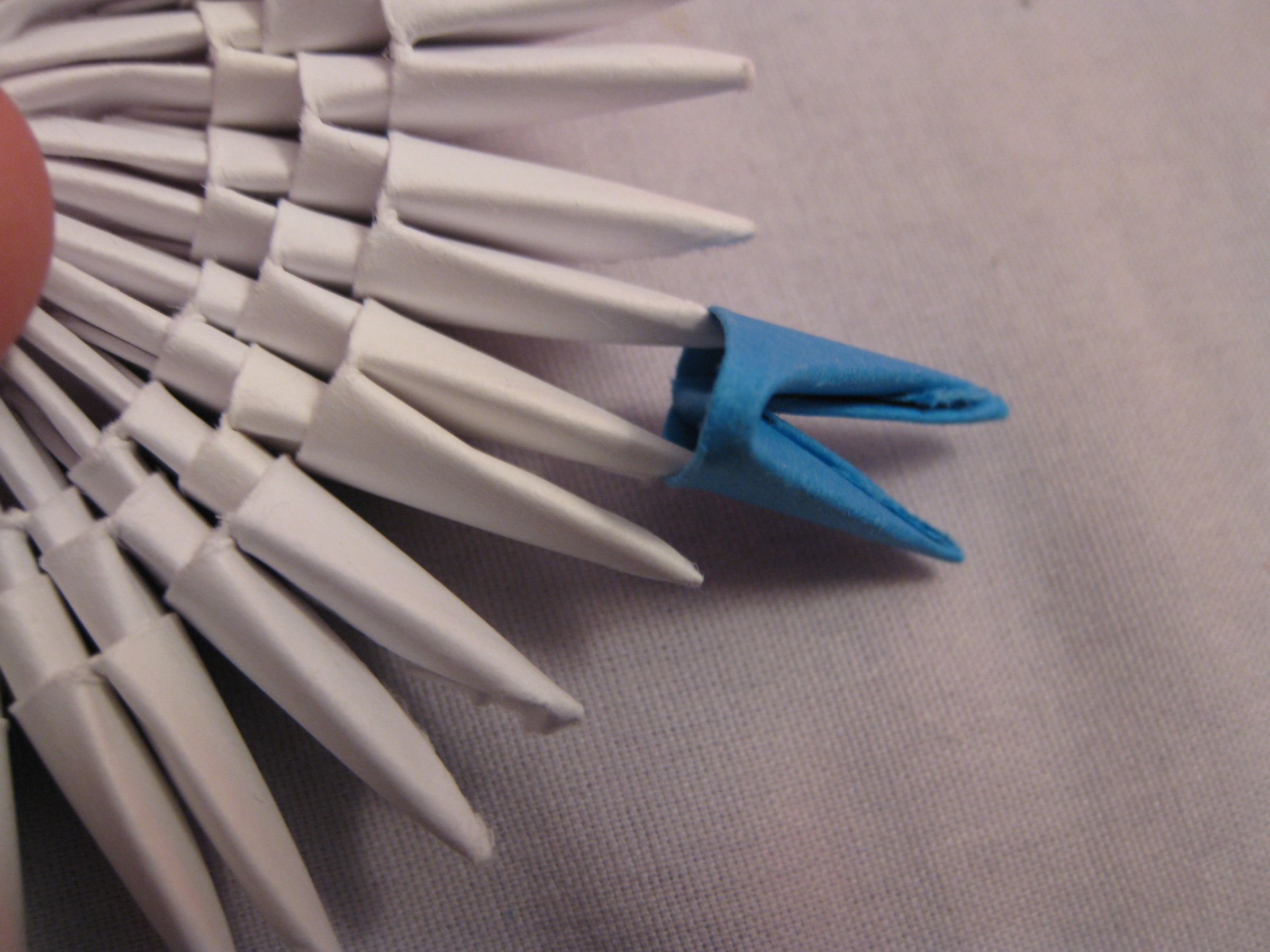 Modular Origami Swan : 11 Steps (with Pictures) - Instructables